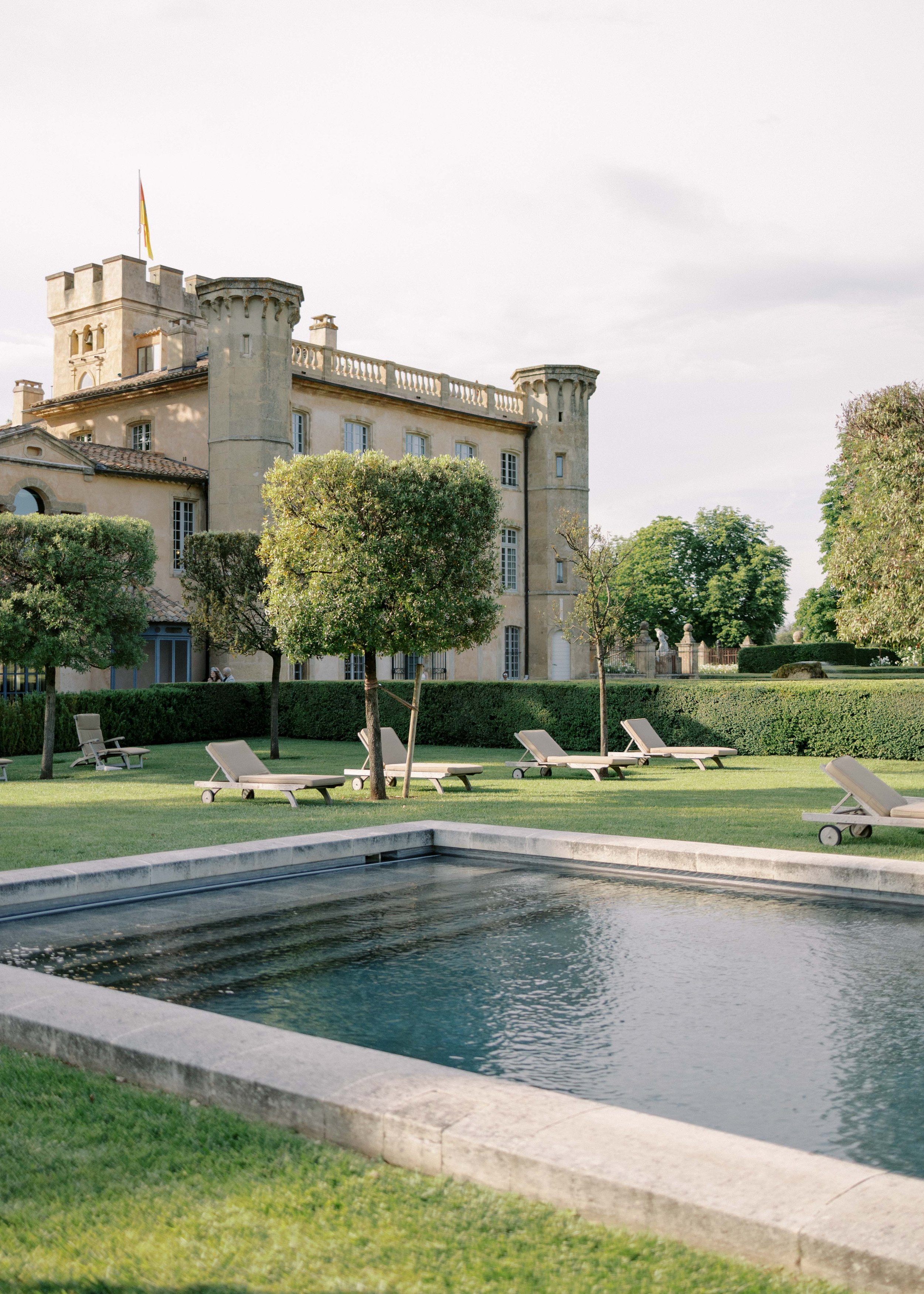 CHELSEA & GREG VILLA BAULIEU — MAYA MARÉCHAL