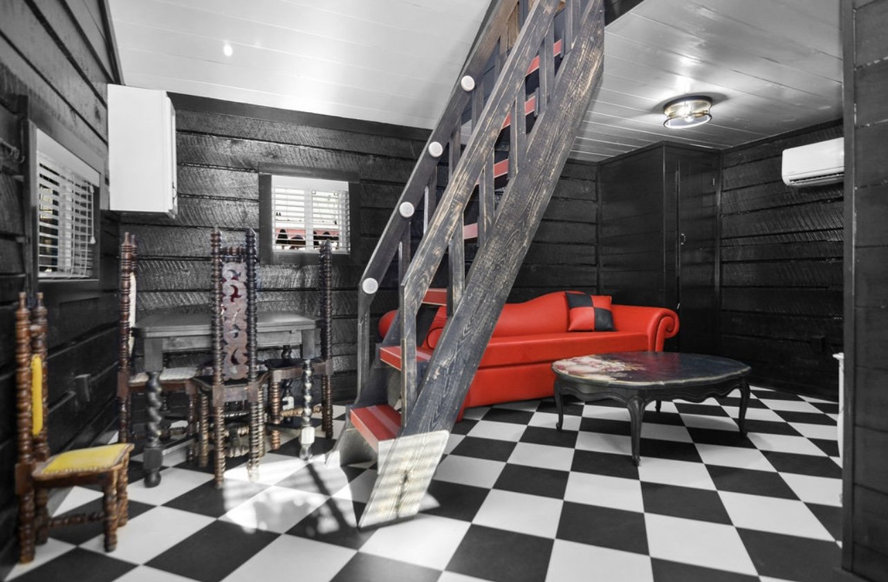 Alice's Queen Cottage | Magical Mountain Resorts | Fairytale-Themed ...
