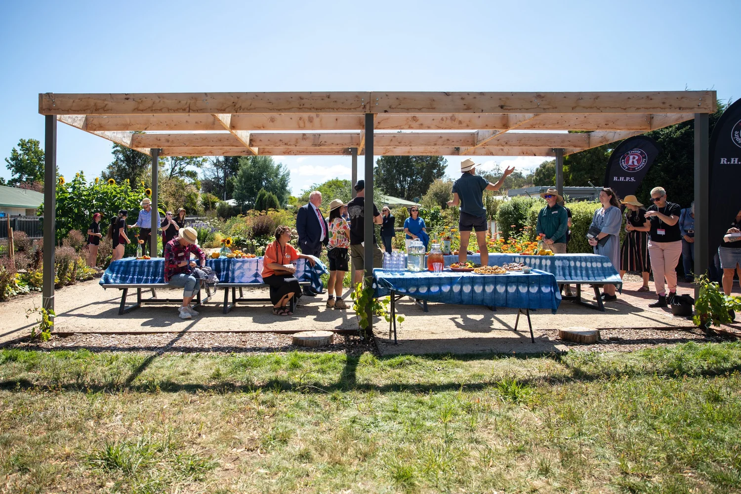 24 Carrot Gardens — Inspiring Place