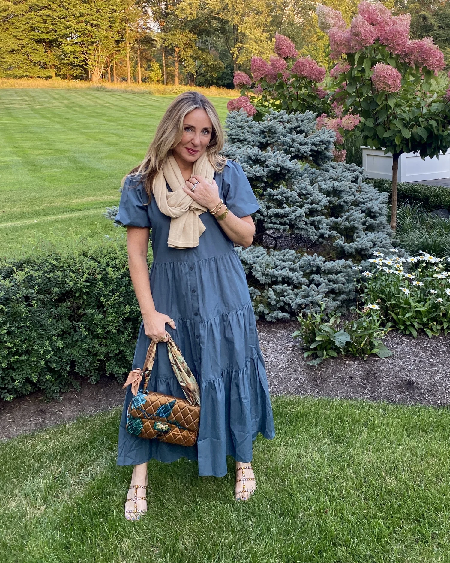 Dresses with Sleeves: Top Picks for Dresses with Arm Coverage