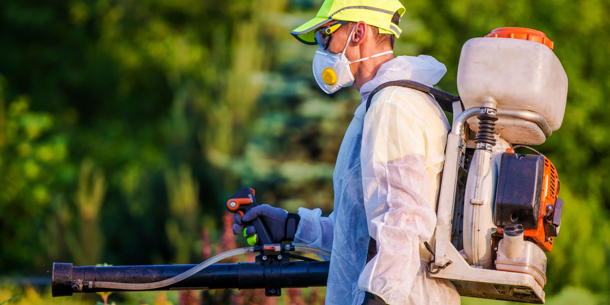 Perimeter Pest Control — Advanced Quality Lawn