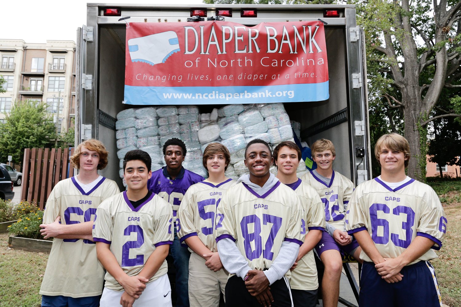Volunteer | Support Families Today – Volunteer Now — Diaper Bank of ...