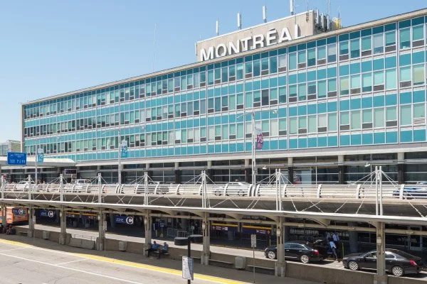 Aéroports de Montréal Parking Solution — Precise ParkLink | Parking ...