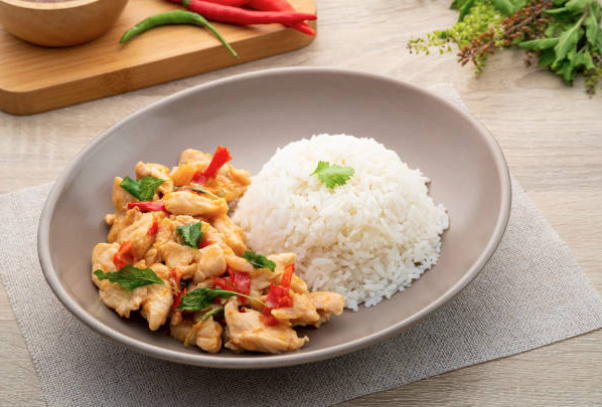 Thai Chilli Basil Chicken — Wellbeing In Focus