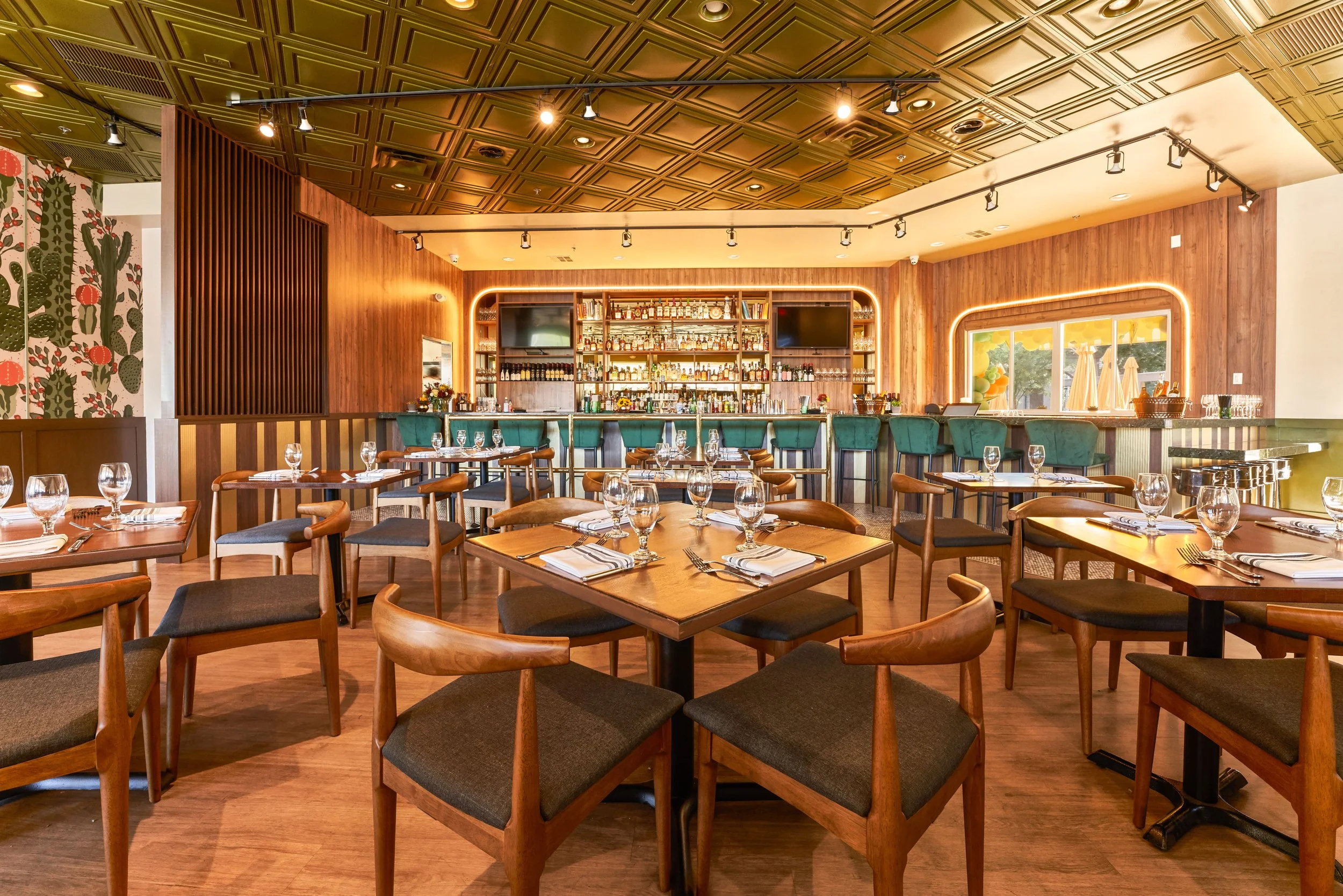 Boom Bang Fine Foods & Cocktails