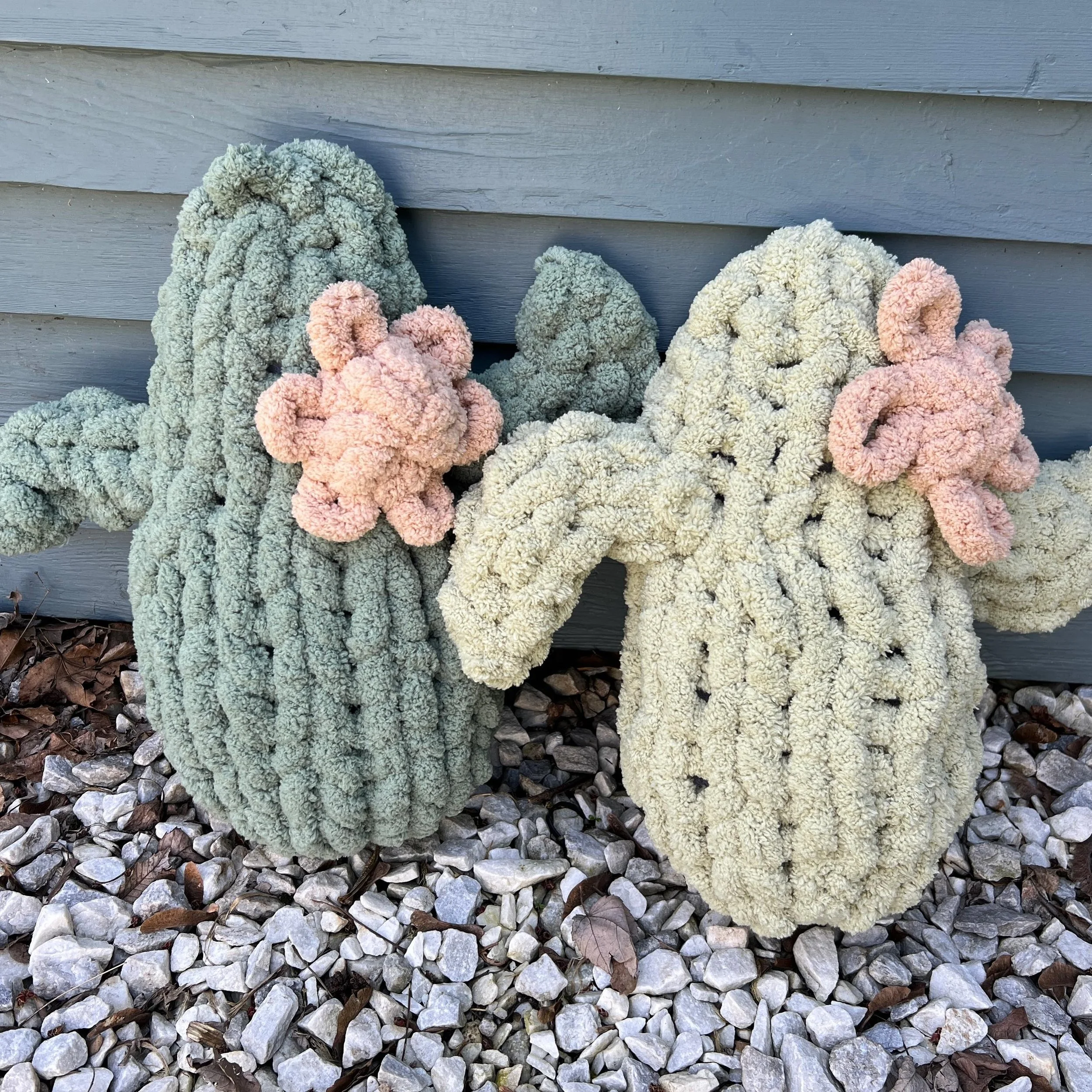 HB Creative | DIY Chunky Knit Blanket | Chunky Knit Yarn | DIY Kits