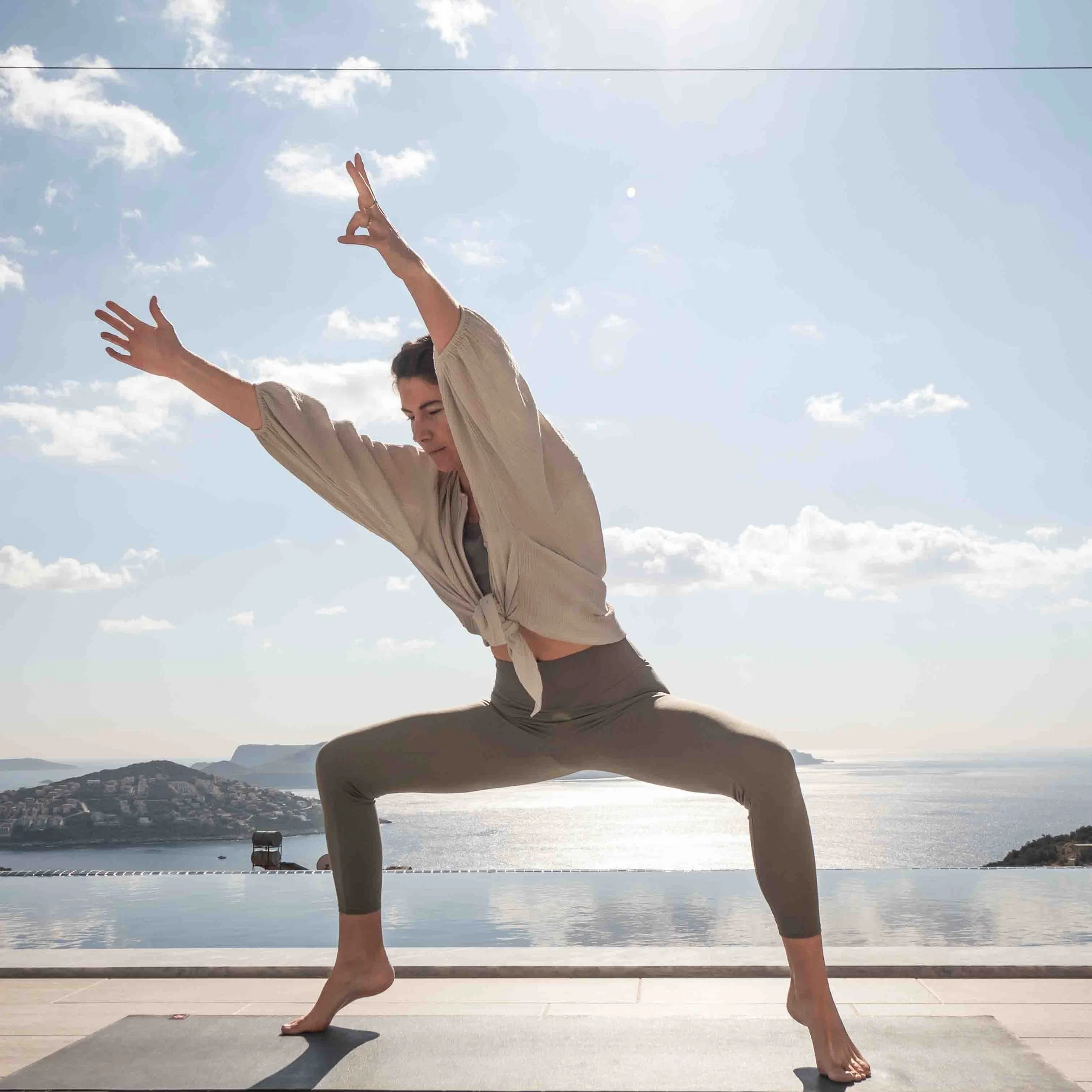 Hips Like Honey — Manuela Mitevova