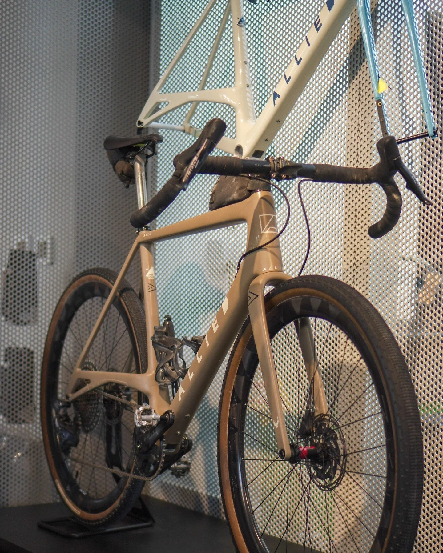 EDGE CYCLING - Premium Bike Shop in UAE