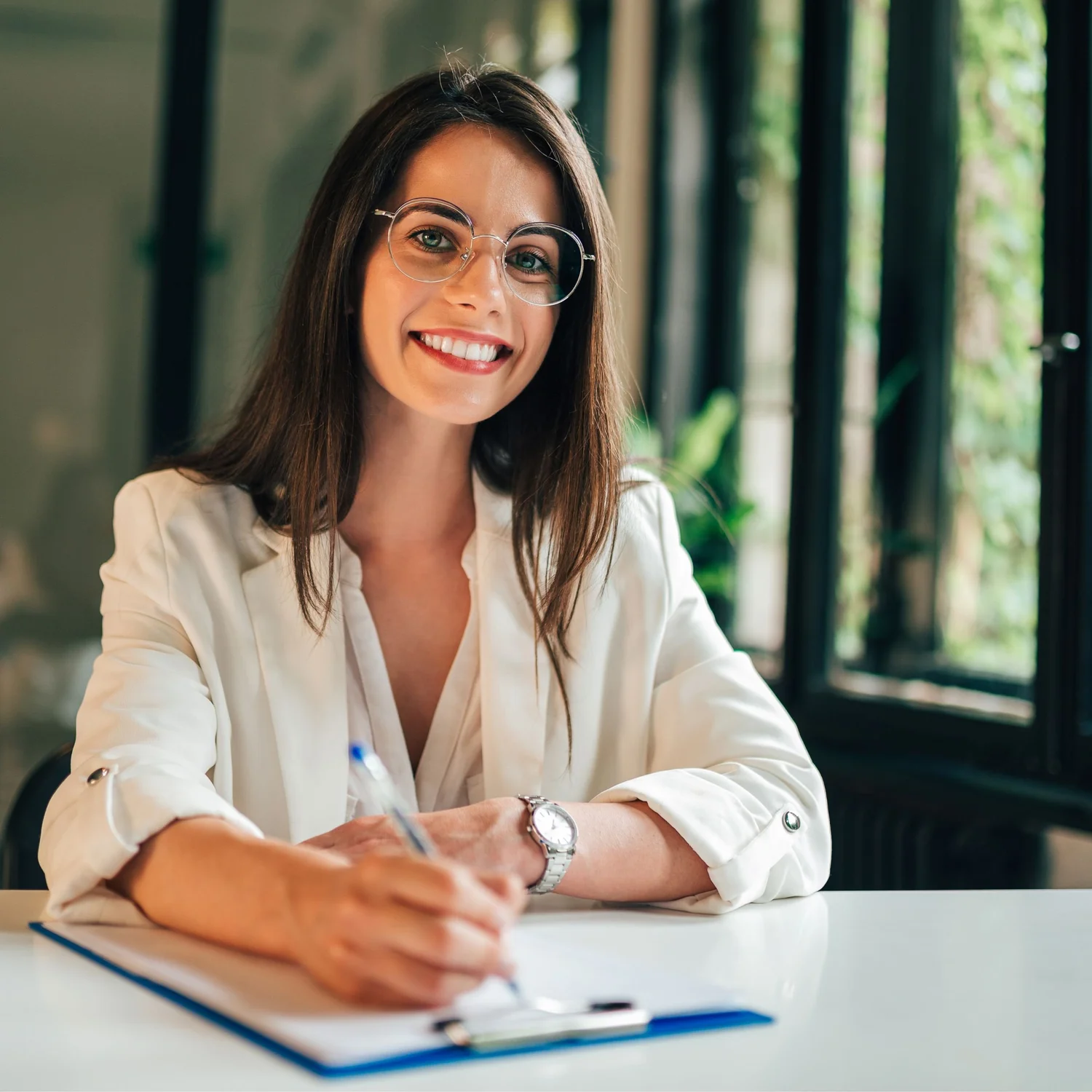 Worxbee｜Join the Worxbee Executive Assistant Network