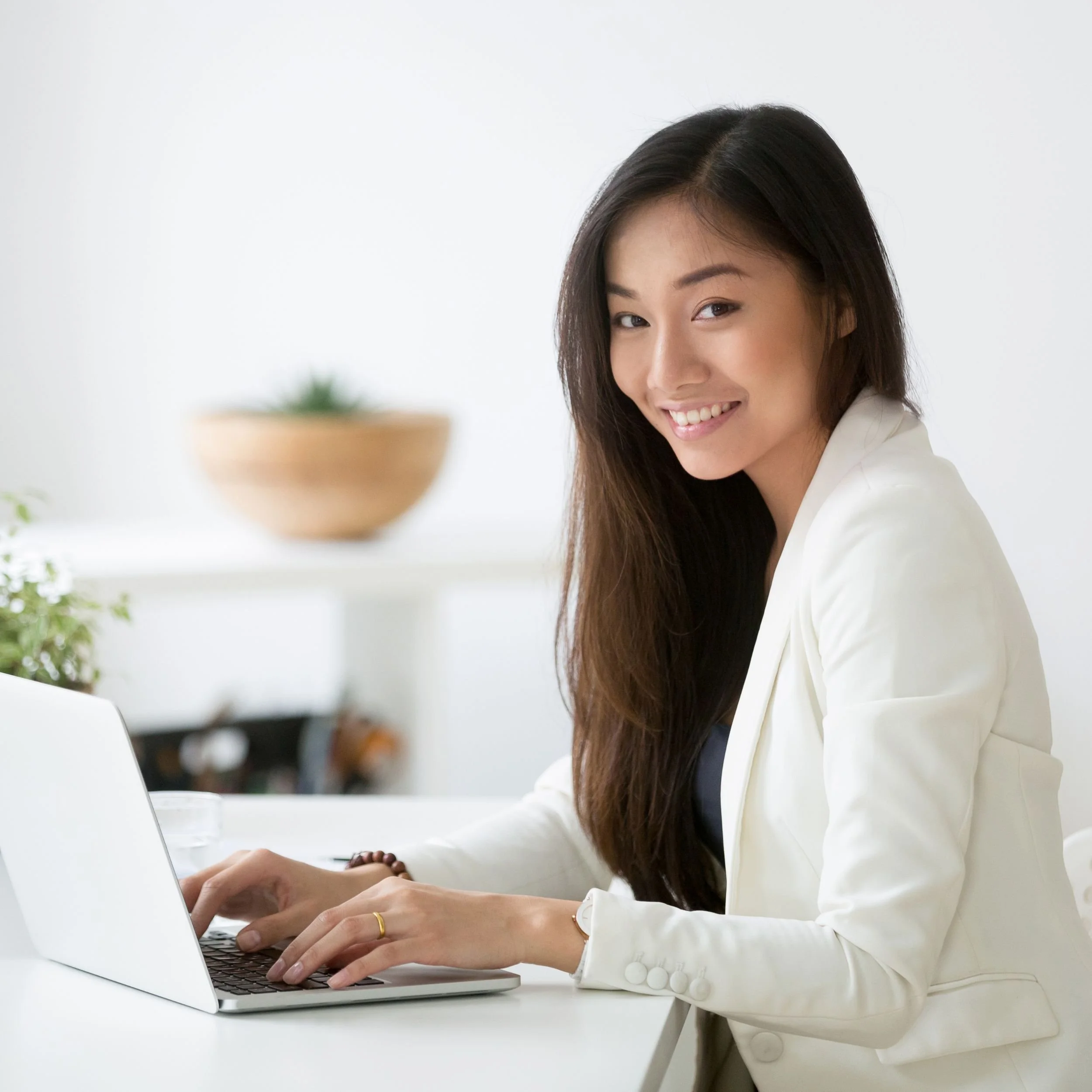 Worxbee｜Join the Worxbee Executive Assistant Network