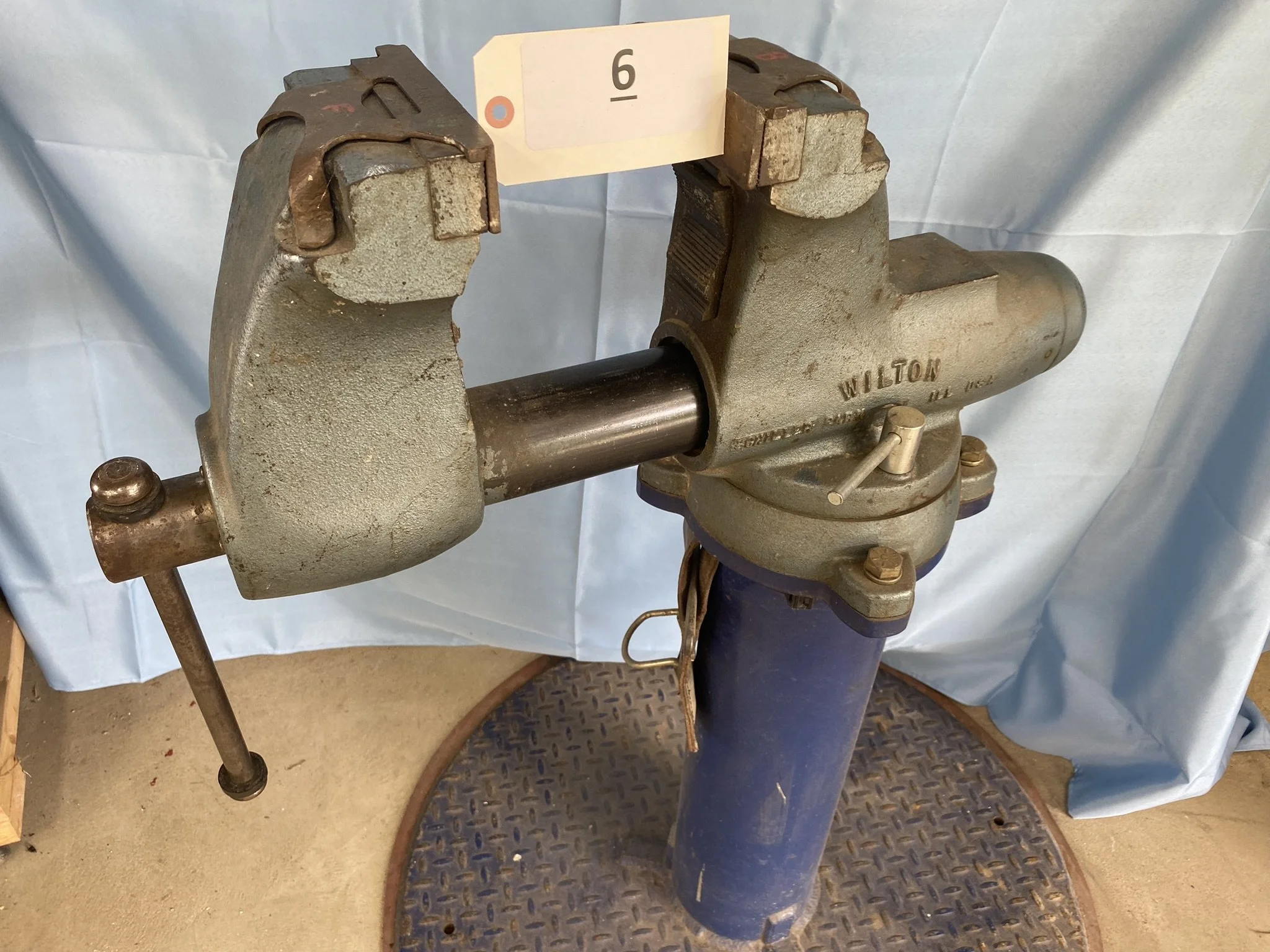 VINTAGE POWER EQUIPMENT-ANVILS ANTIQUES-TOOL RELATED — Muncy & Associates