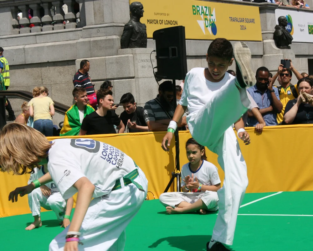 Learn about capoeira — London School of Capoeira Herança