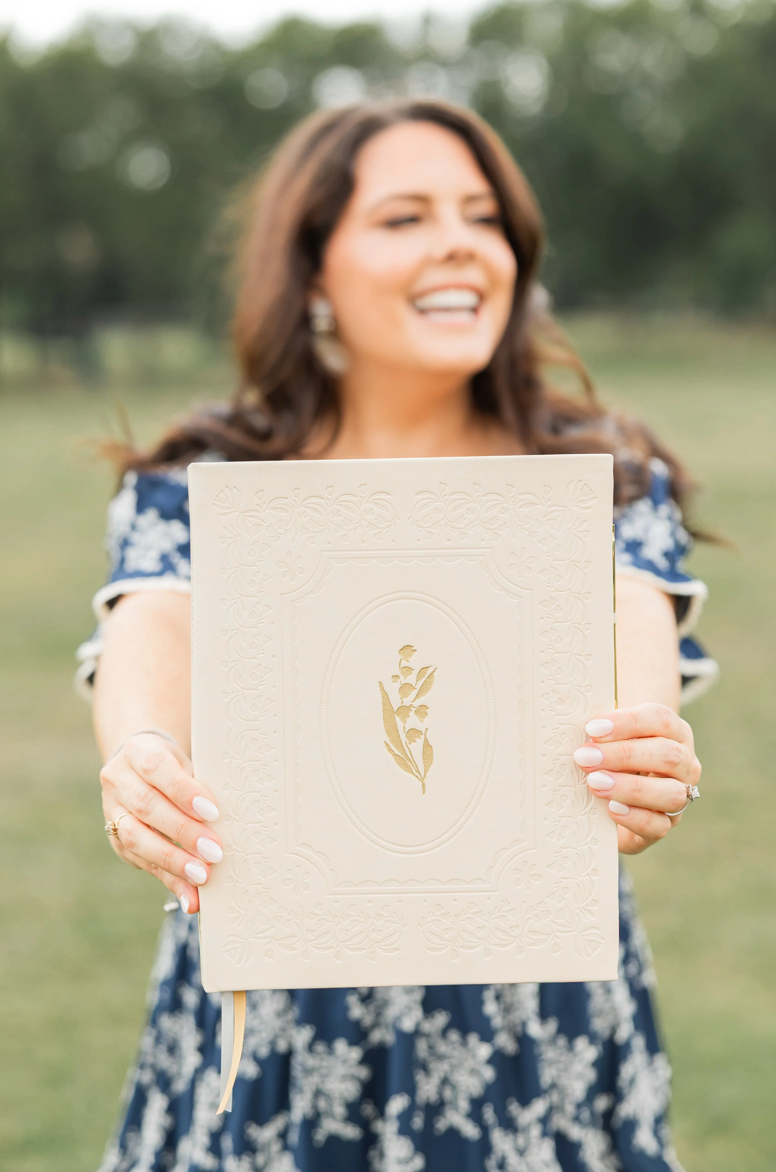 Selah Publications | Faith Based Branding — Olivia Smith