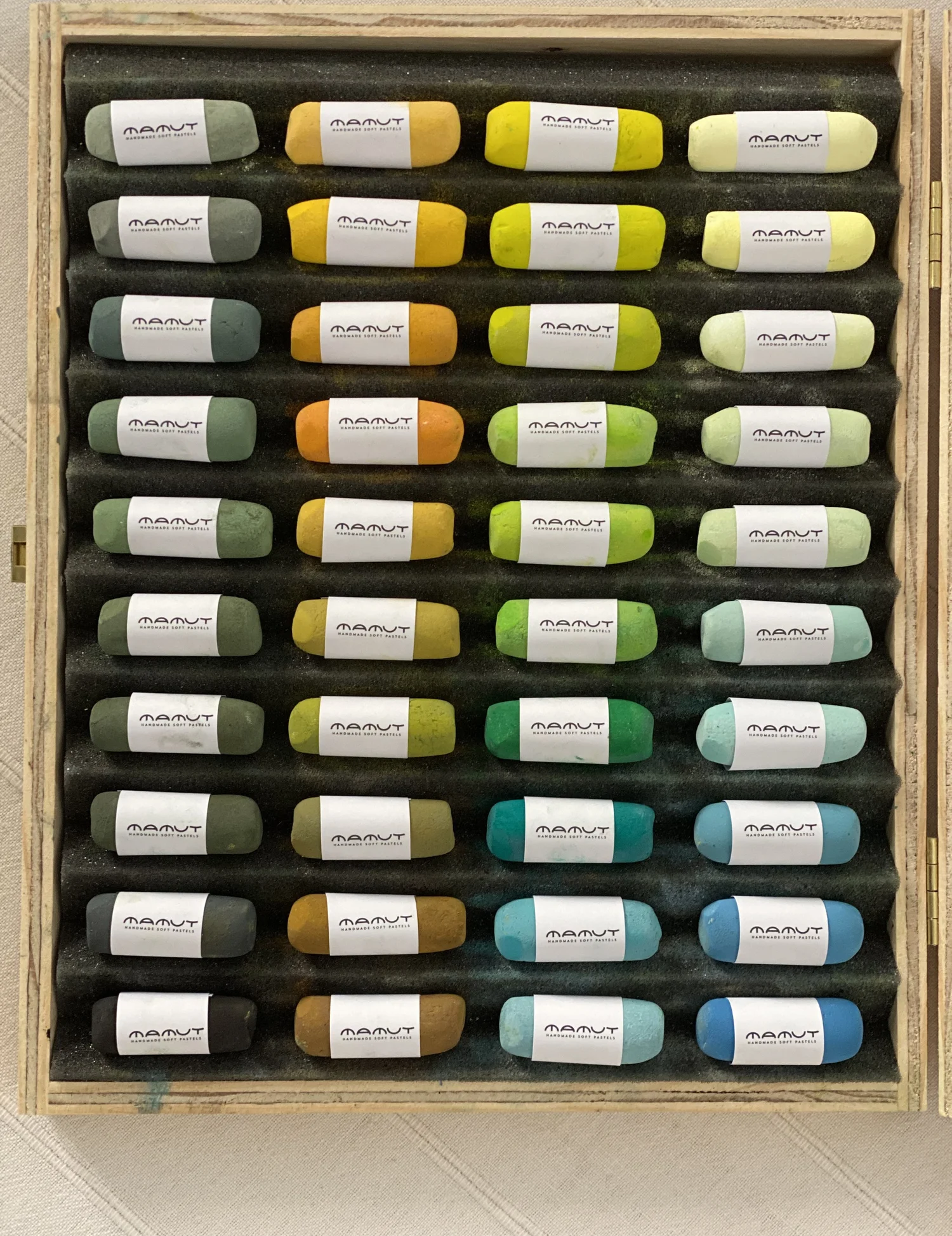 Mamut soft pastel sets, a selection of handmade soft pastels by Mamut ...