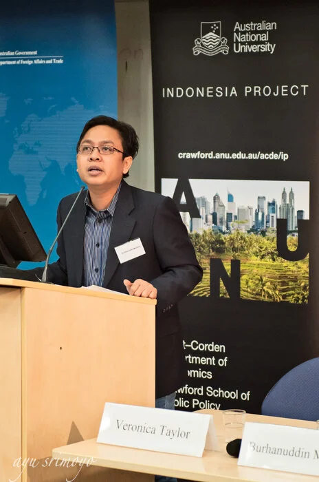 2015 Indonesia Update — ANU Indonesia Project online archive