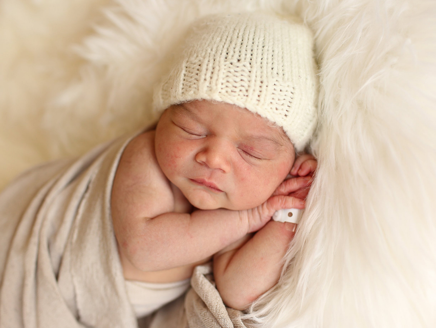 WelcomeNewborn - In Hospital Newborn Photography