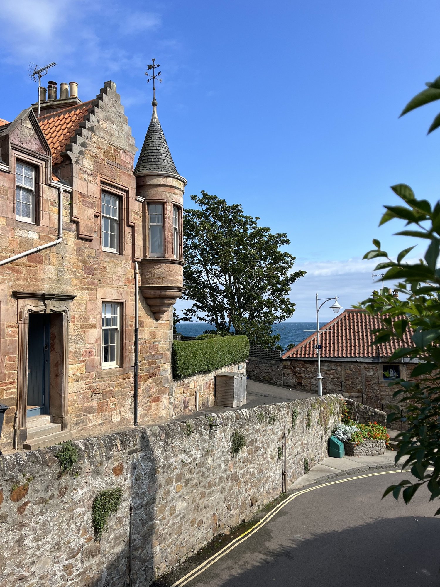 Thistle Stays - Turret House, Crail