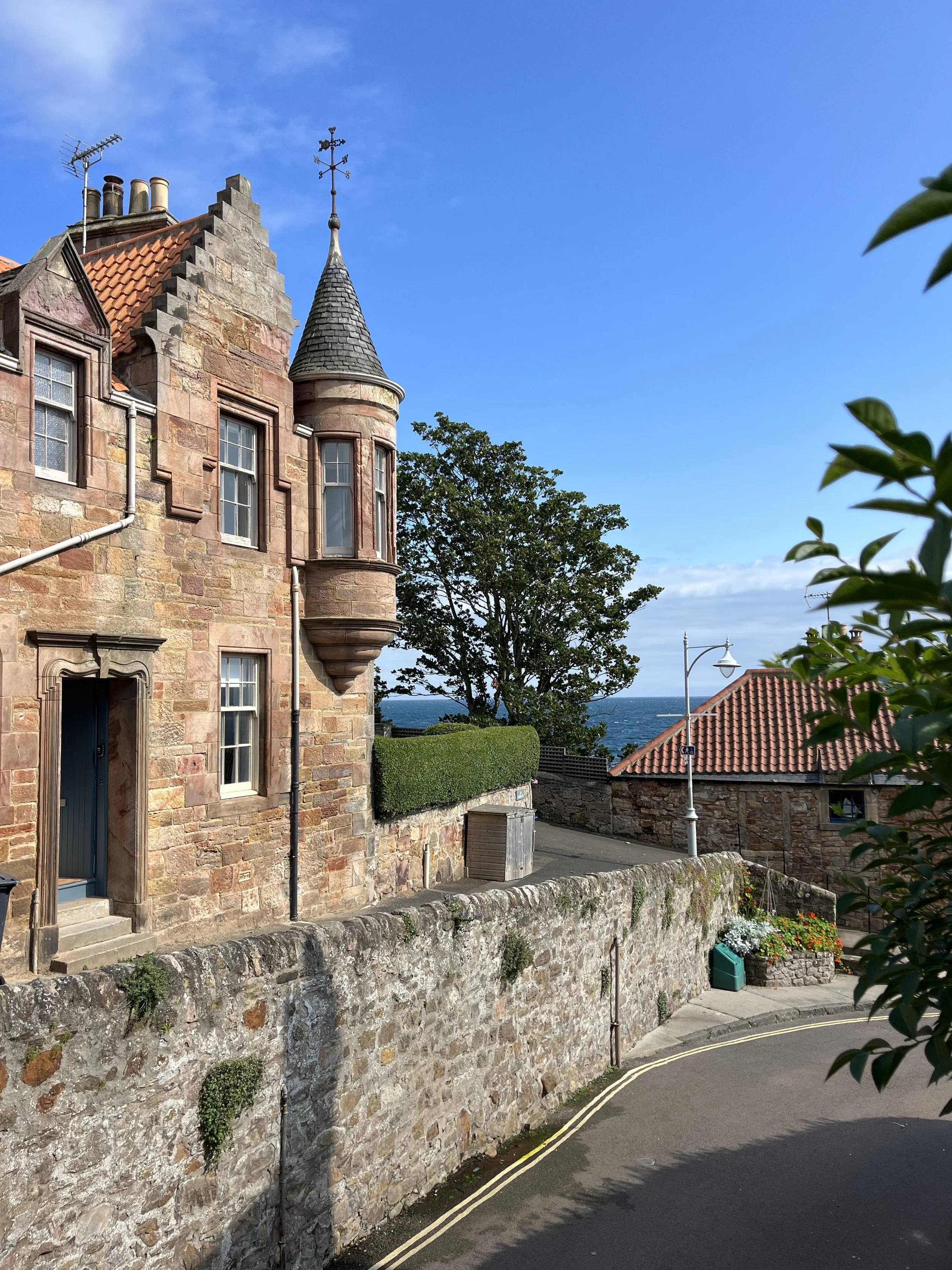 Thistle Stays - Turret House, Crail