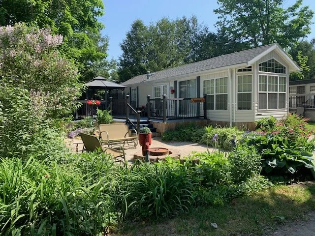 Grand Valley — Roots RV Resorts