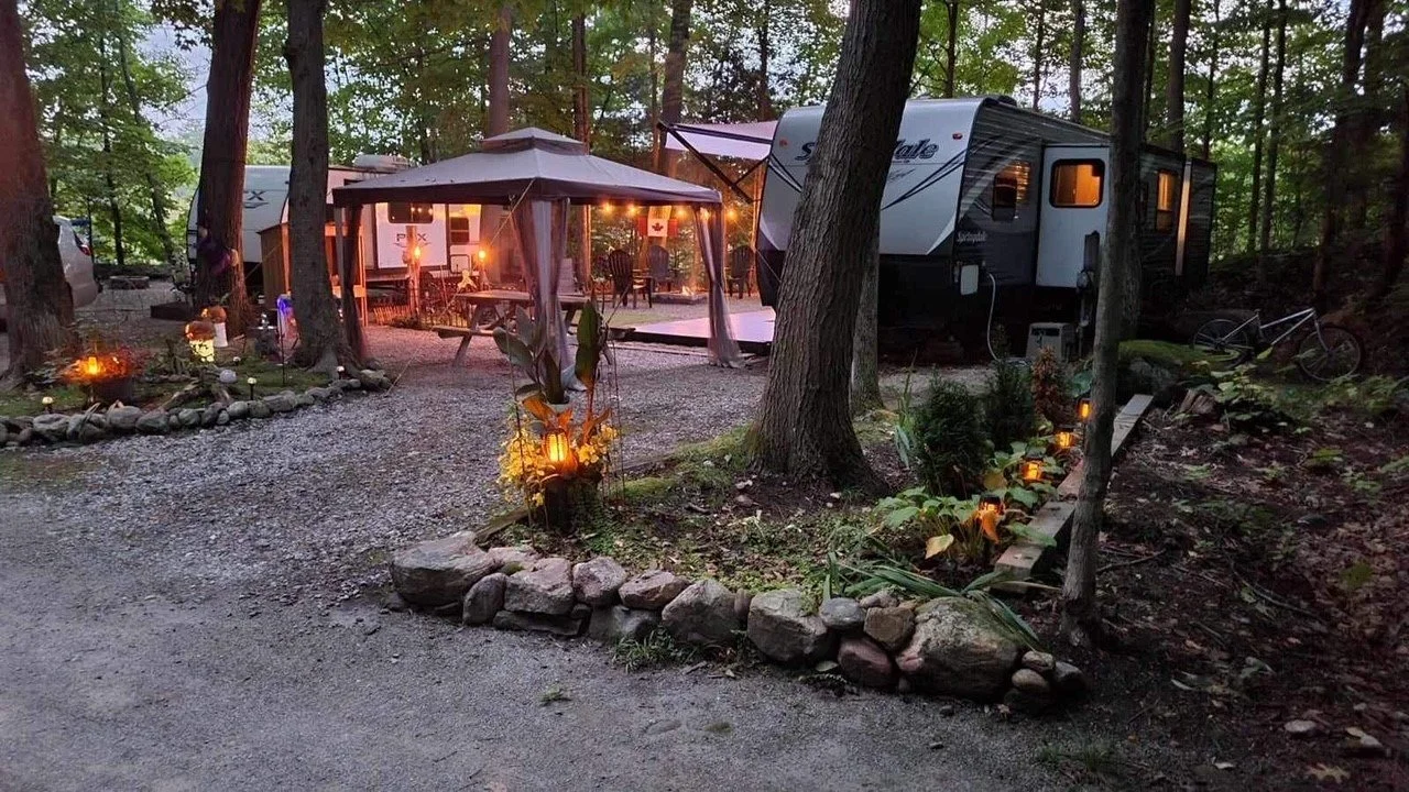 Seasonal Sites — Roots RV Resorts