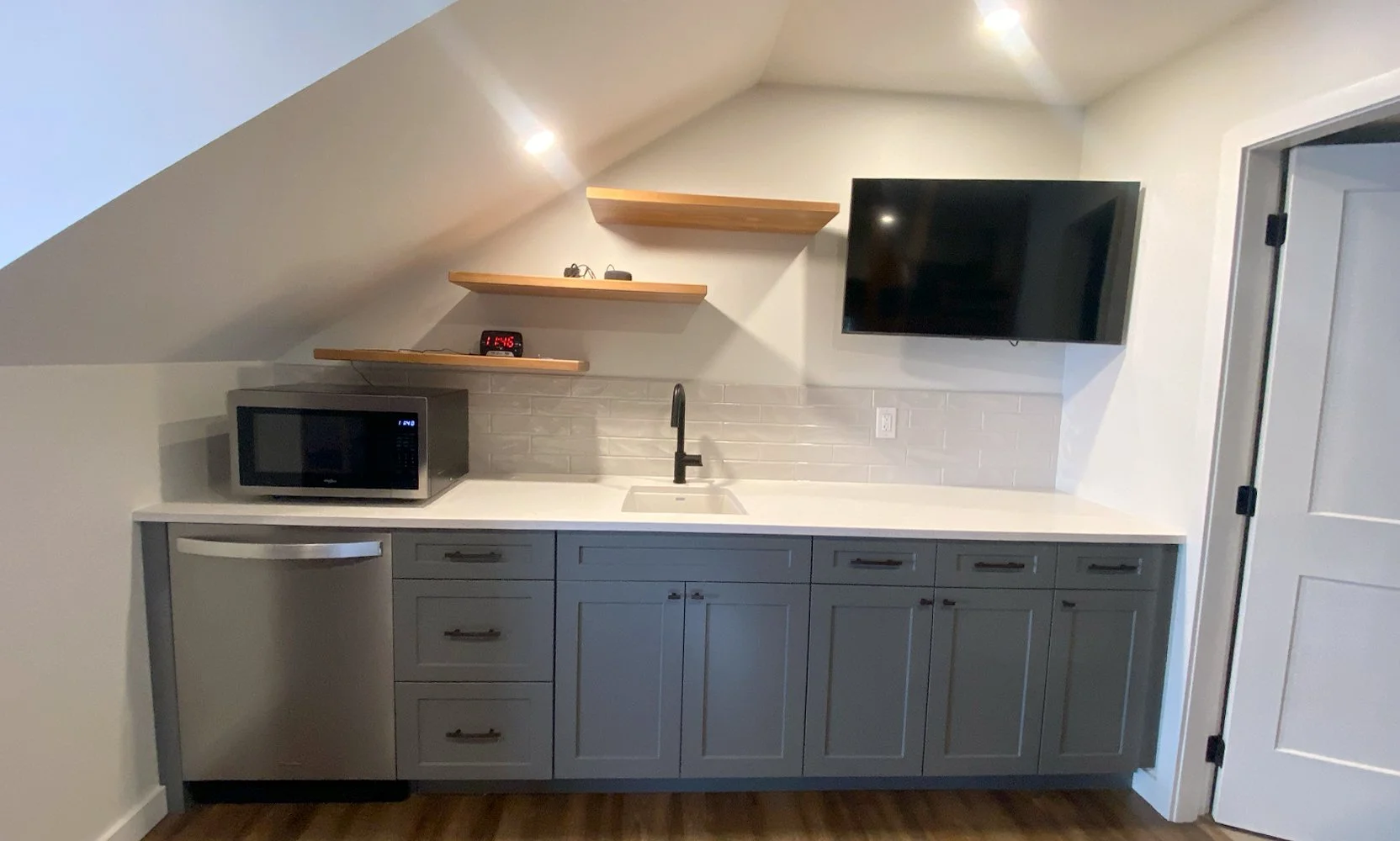 Olaus Way: Red Mountain, Rossland — Menelaws Contracting Corp.