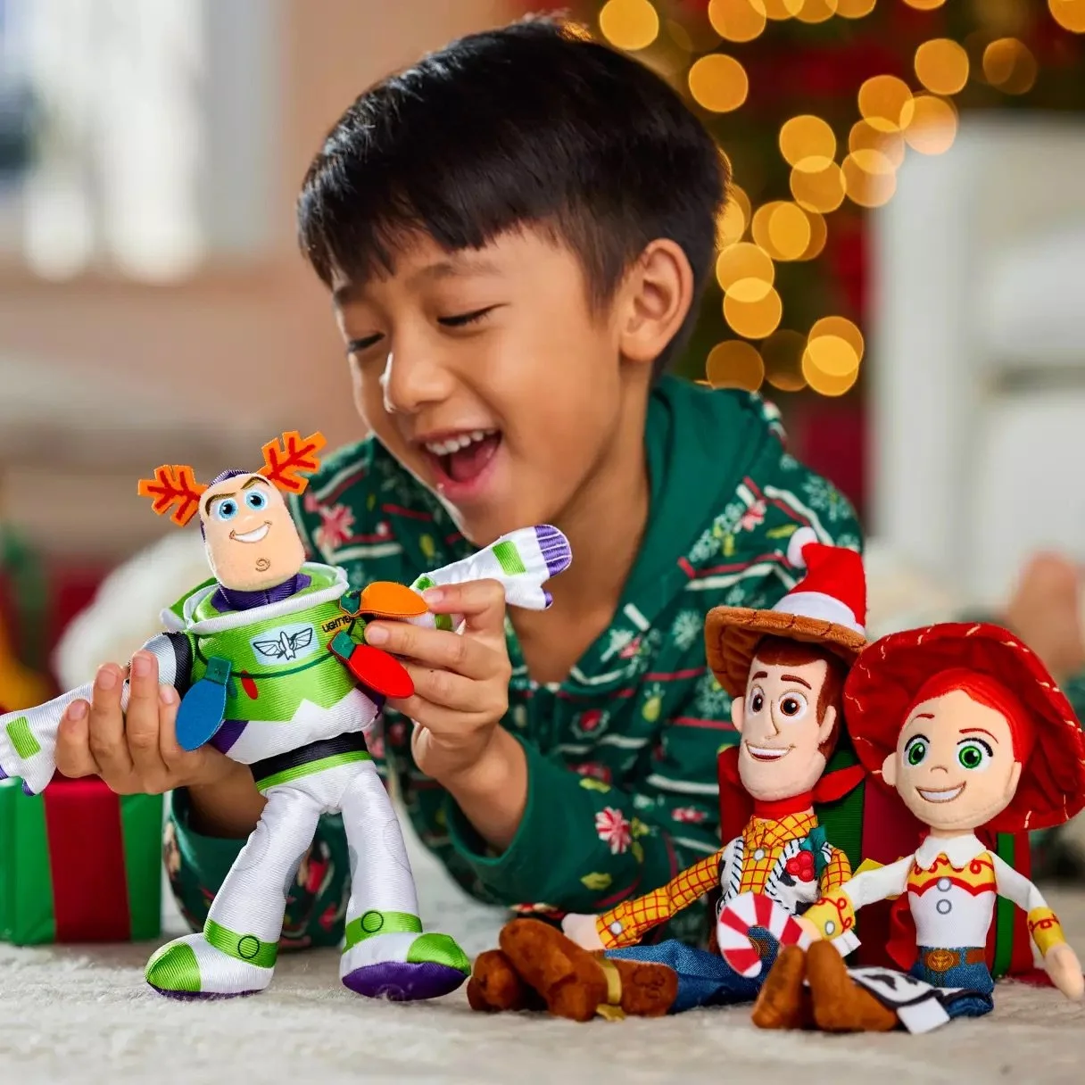 Holiday Toy Collection on Disney Store — EXTRA MAGIC MINUTES