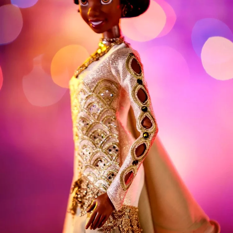 Tiana Limited Edition Doll on Disney Store - Tiana’s Bayou Adventure ...