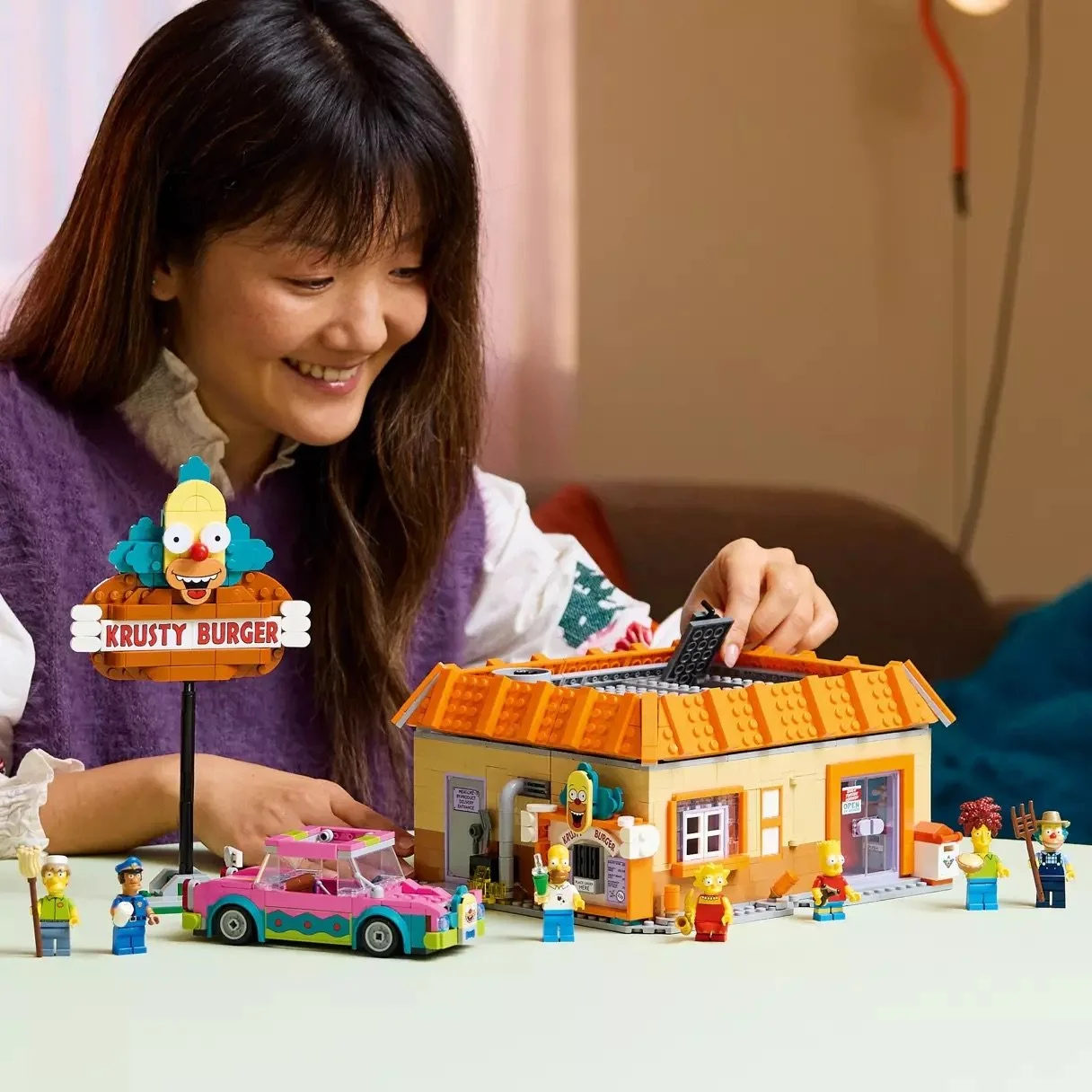 LEGO The Simpsons Krusty Burger on Disney Store — EXTRA MAGIC MINUTES
