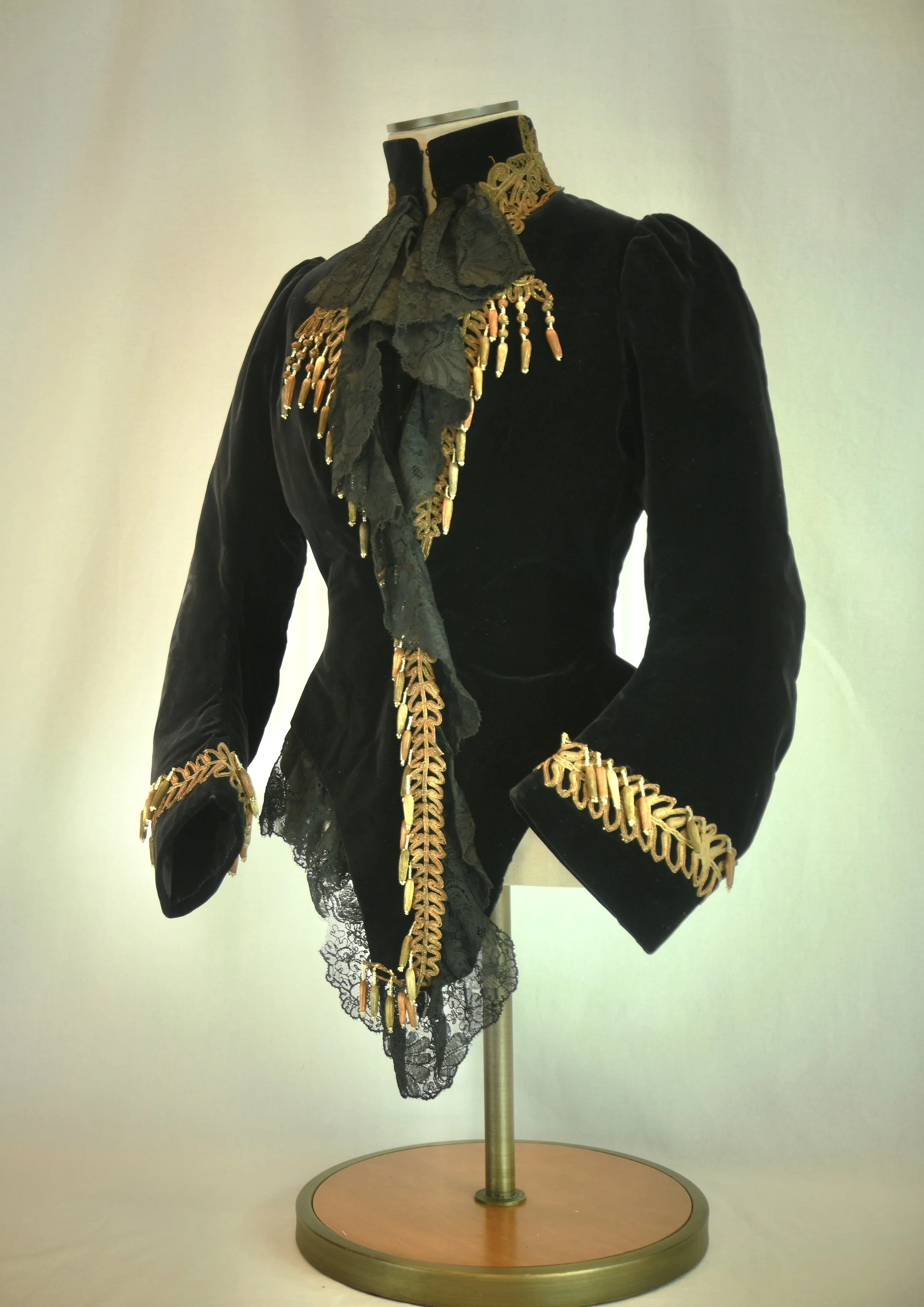 Historic Costume and Textile Collection — The Cohasset Historical Society