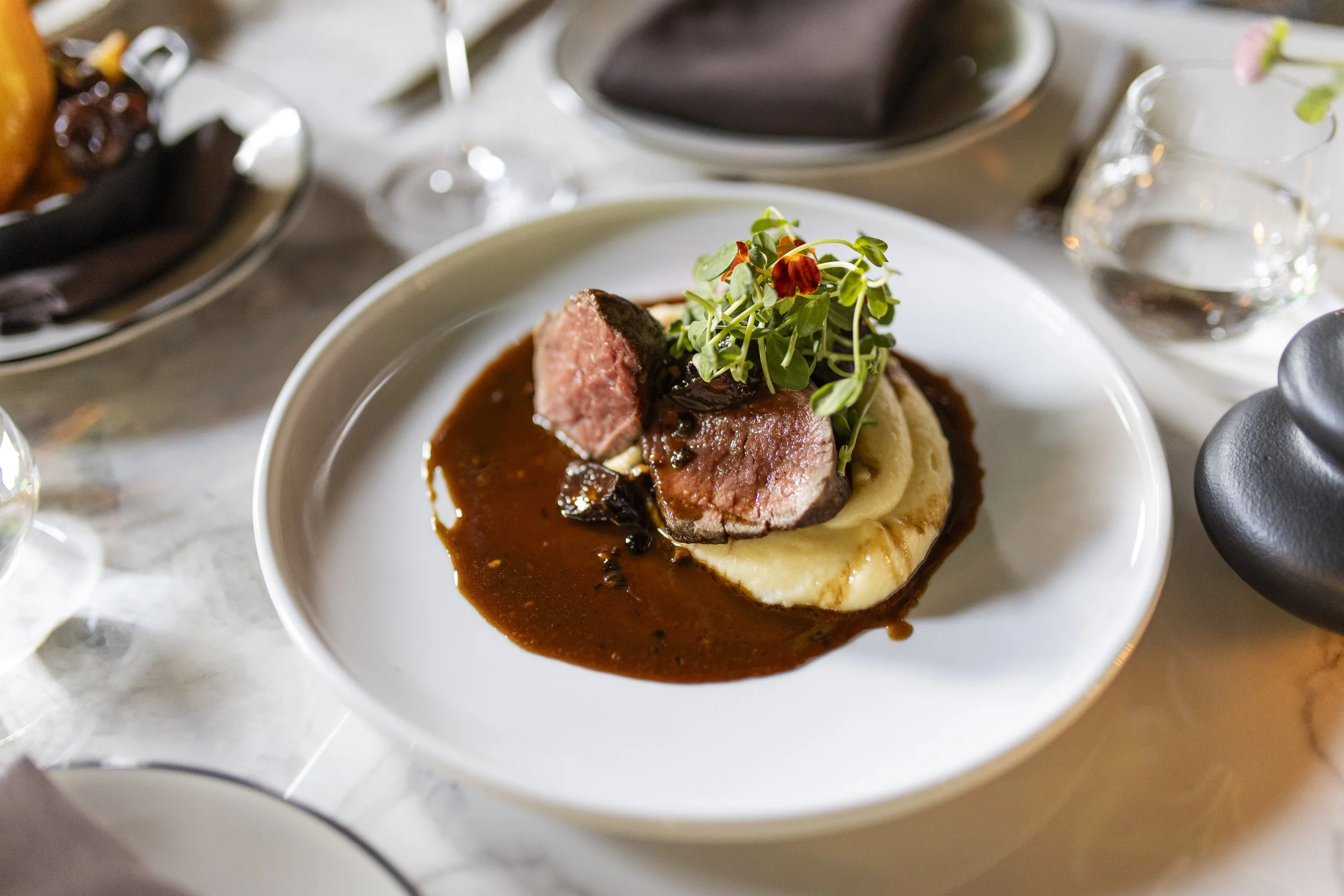 Songbird Parlour - Modern Restaurant + Lounge in the heart of Sonoma Valley