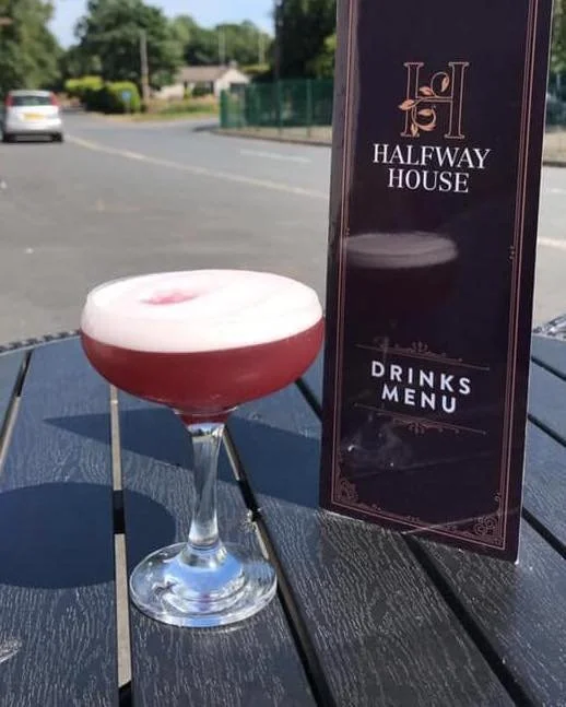 Gallery-Drinks — The Halfway House