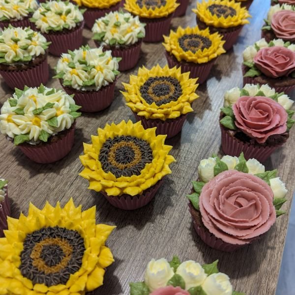 Cupcake Decorating Workshops | Leonardslee Gardens