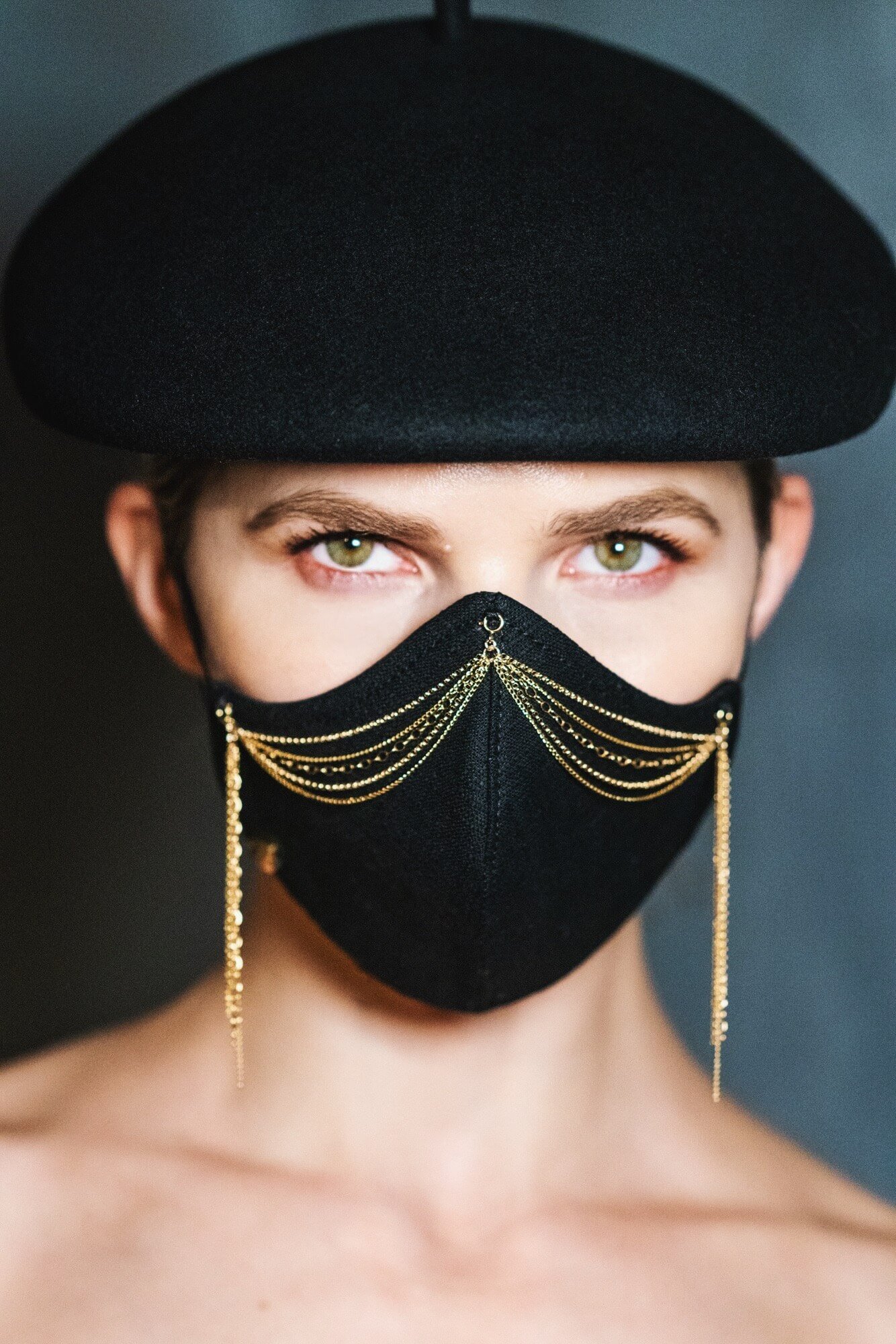 The Angelilli Mask — The Eye Travels