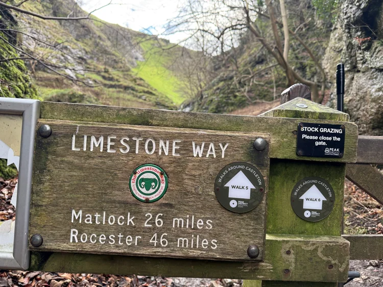 EASY WALK IN CASTLETON: CAVE DALE — Getlost with Gab 🌿
