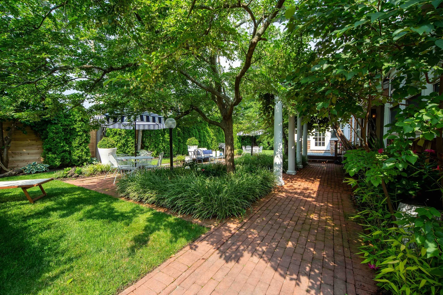 Garden Terrace Suite — Bellport Inn