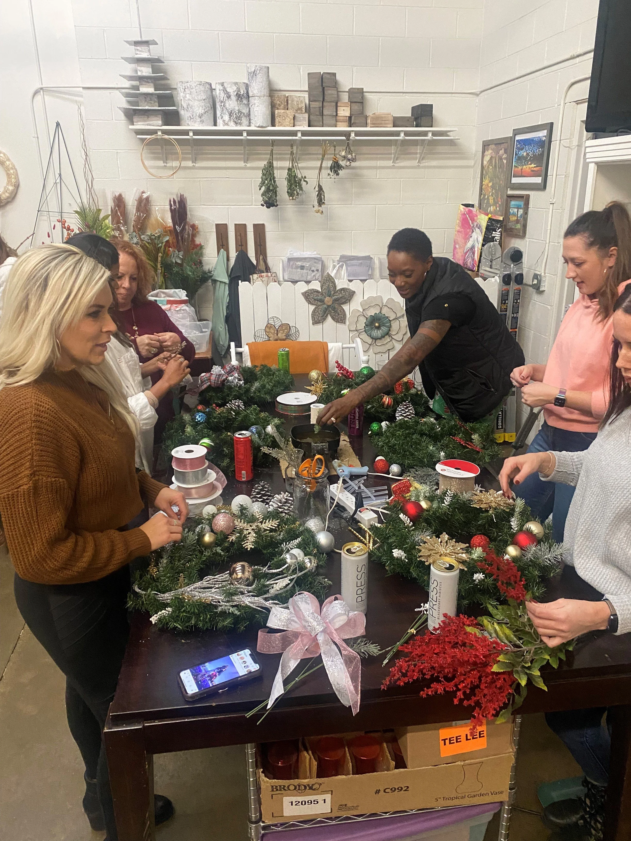 Store 1 — TeeLee Floral and Events