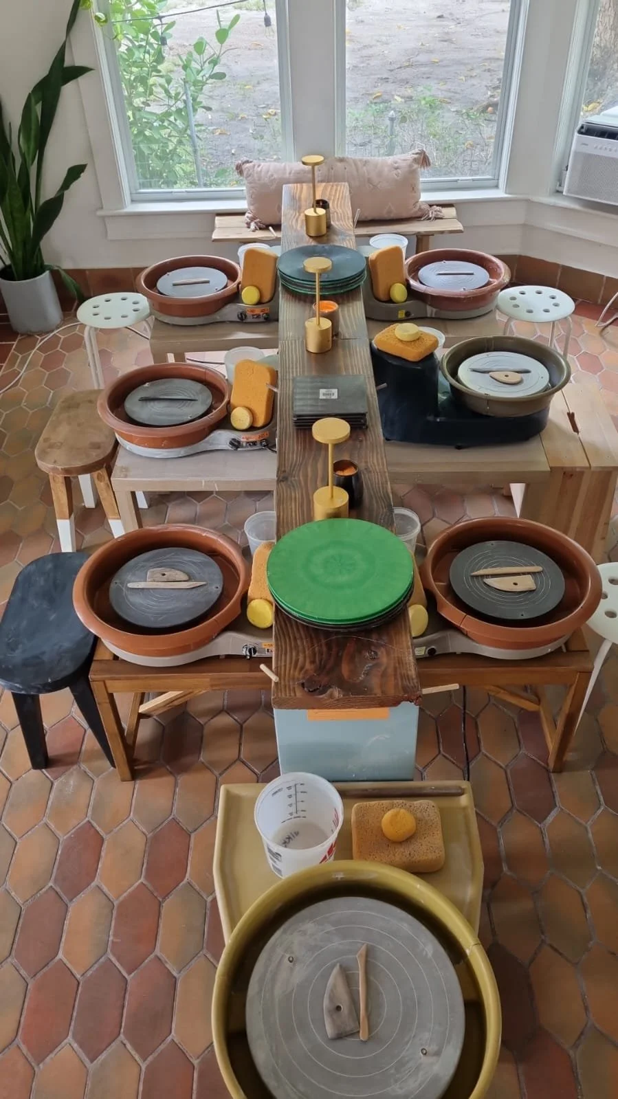 OCISLY Pottery & Ceramics Studio Miami