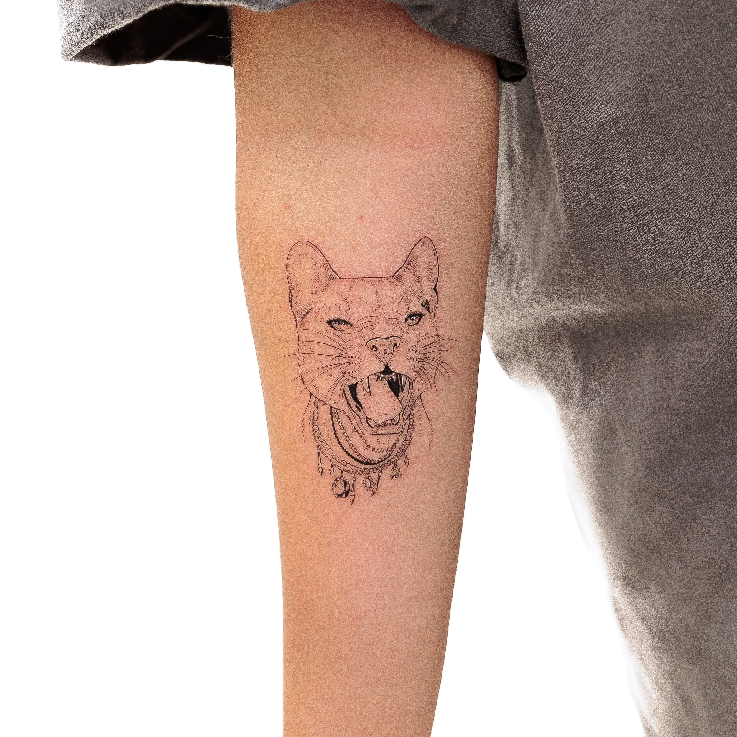 Sav. — A Q U A T I C A T A T T O O