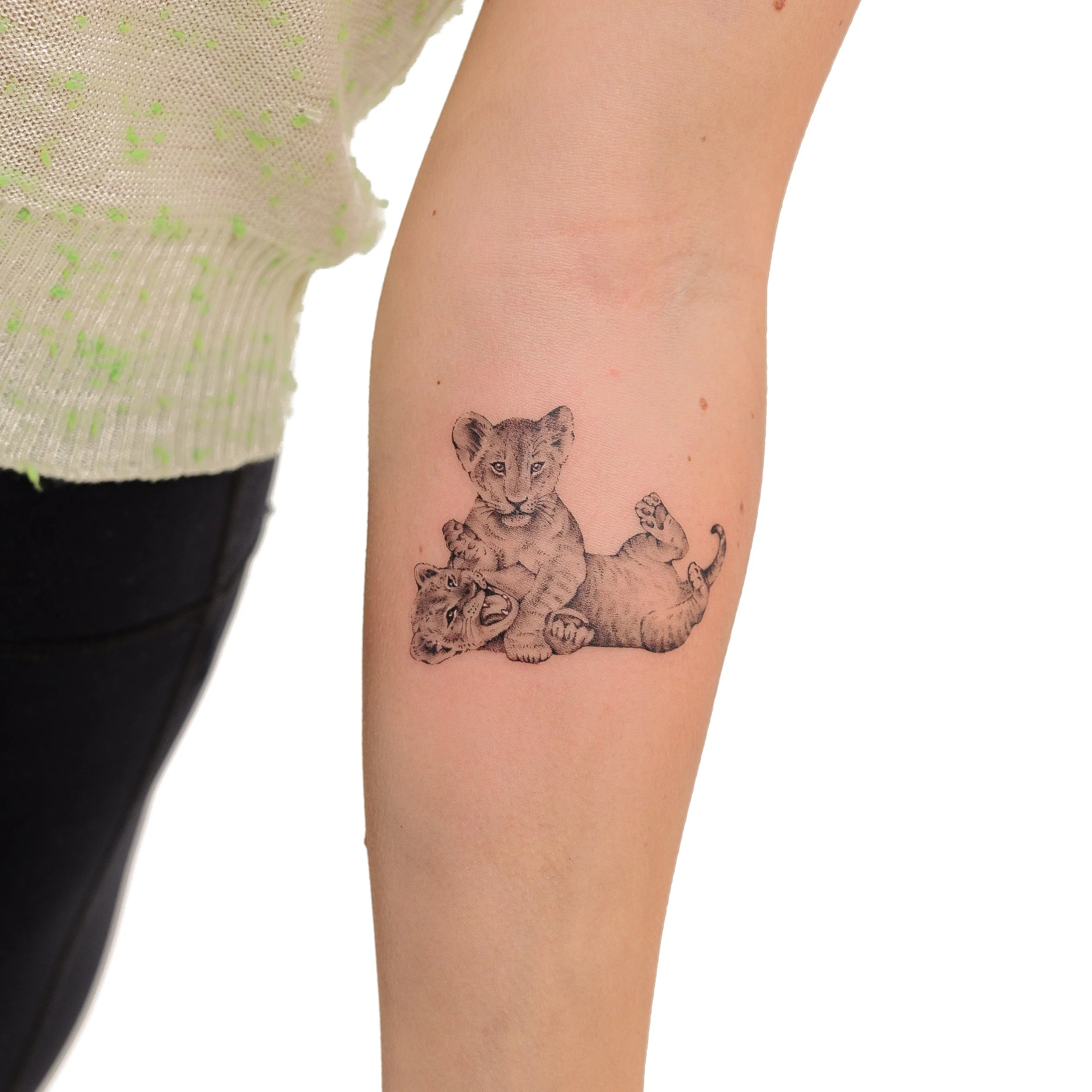 Sav. — A Q U A T I C A T A T T O O