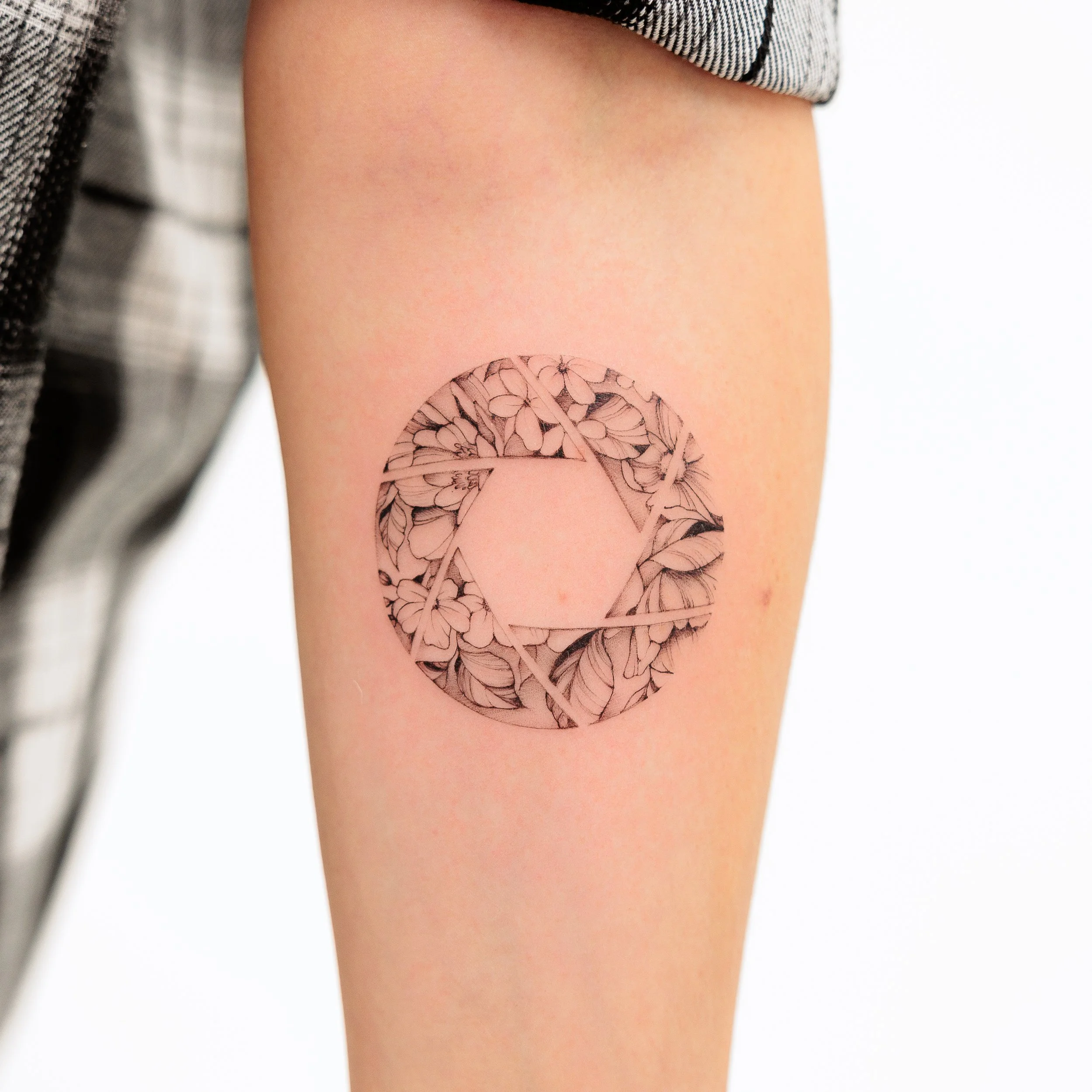 Sav. — A Q U A T I C A T A T T O O