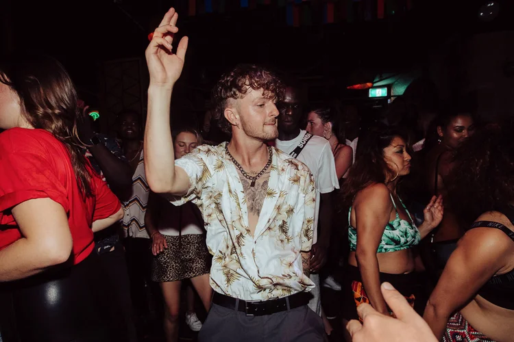 THE CLIFF DIVE | Australia's Best Nightclub