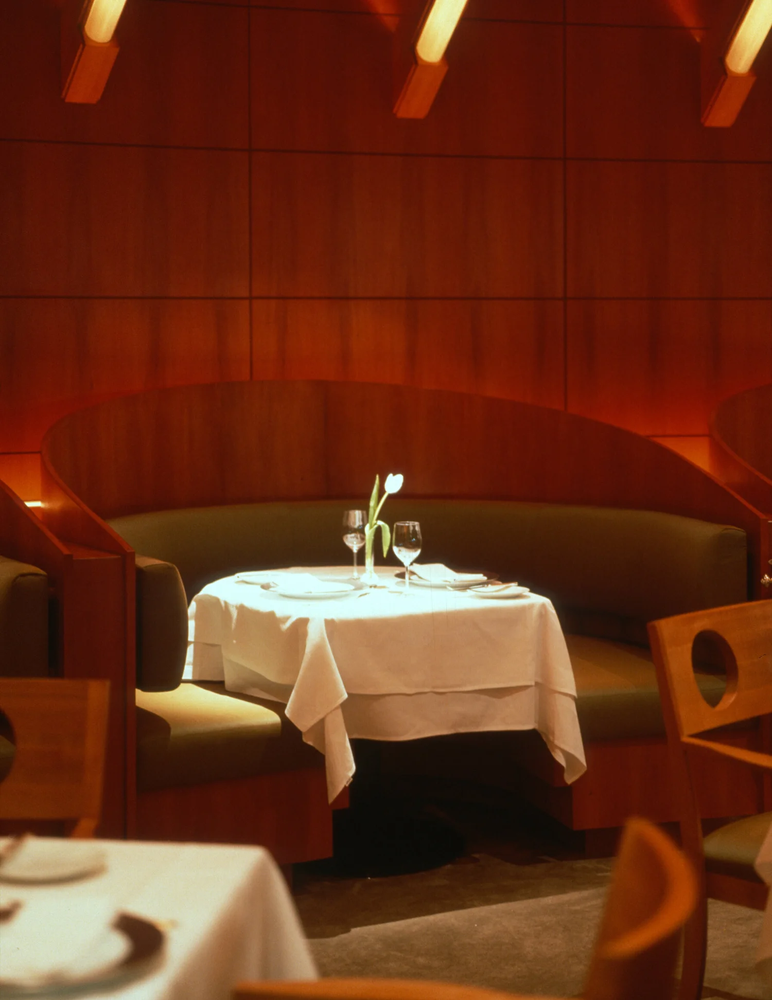 OPUS RESTAURANT — JEFFREY DANIELS ARCHITECTS