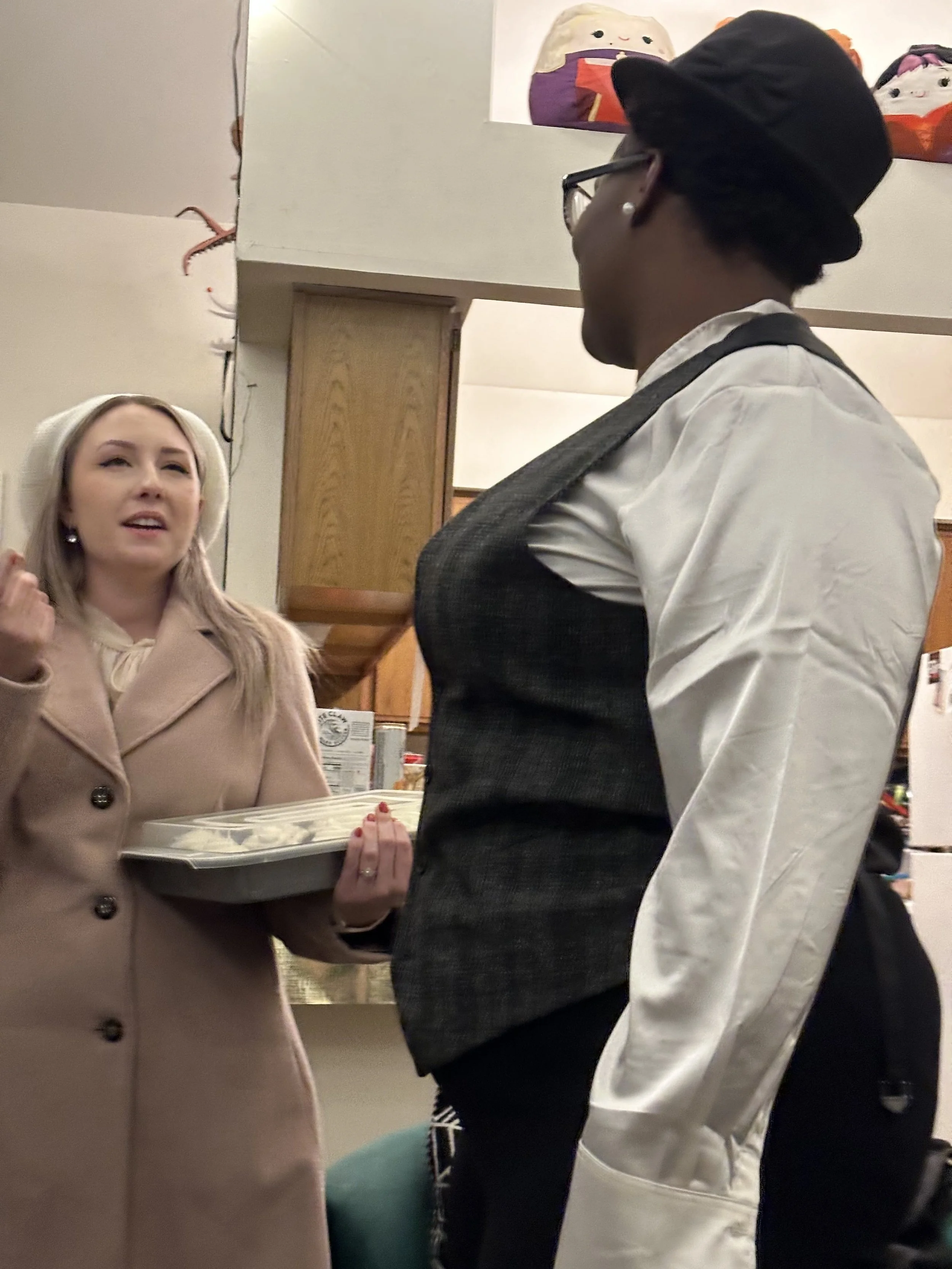 How to Play a Murder Mystery Party Game: Tips and Tricks for First-Time ...