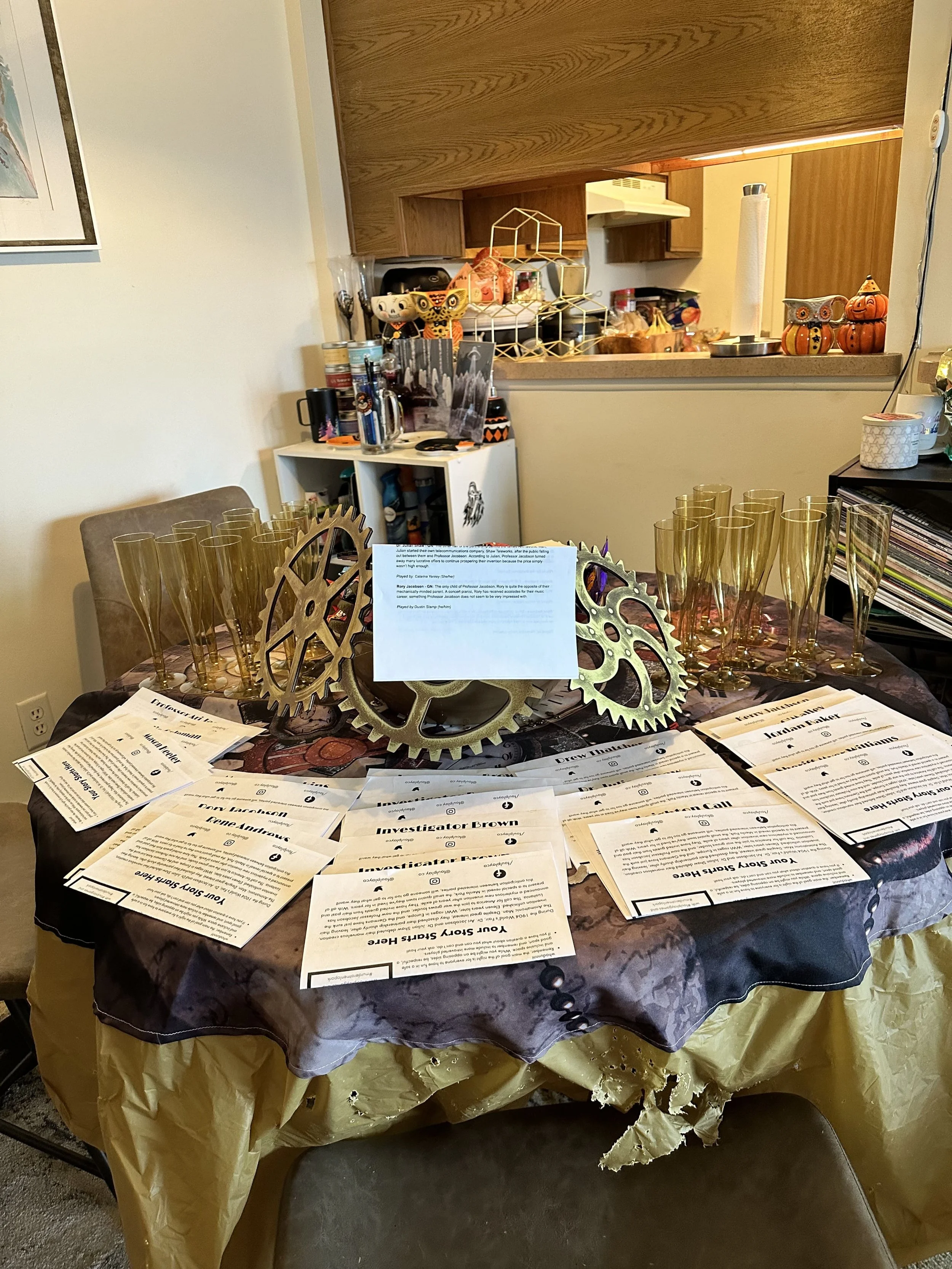 How to Play a Murder Mystery Party Game: Tips and Tricks for First-Time ...