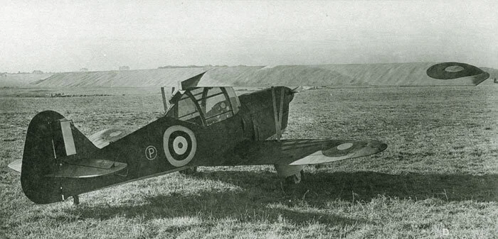 HURRICANE BIPLANE — Vintage Wings of Canada