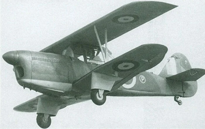 HURRICANE BIPLANE — Vintage Wings of Canada