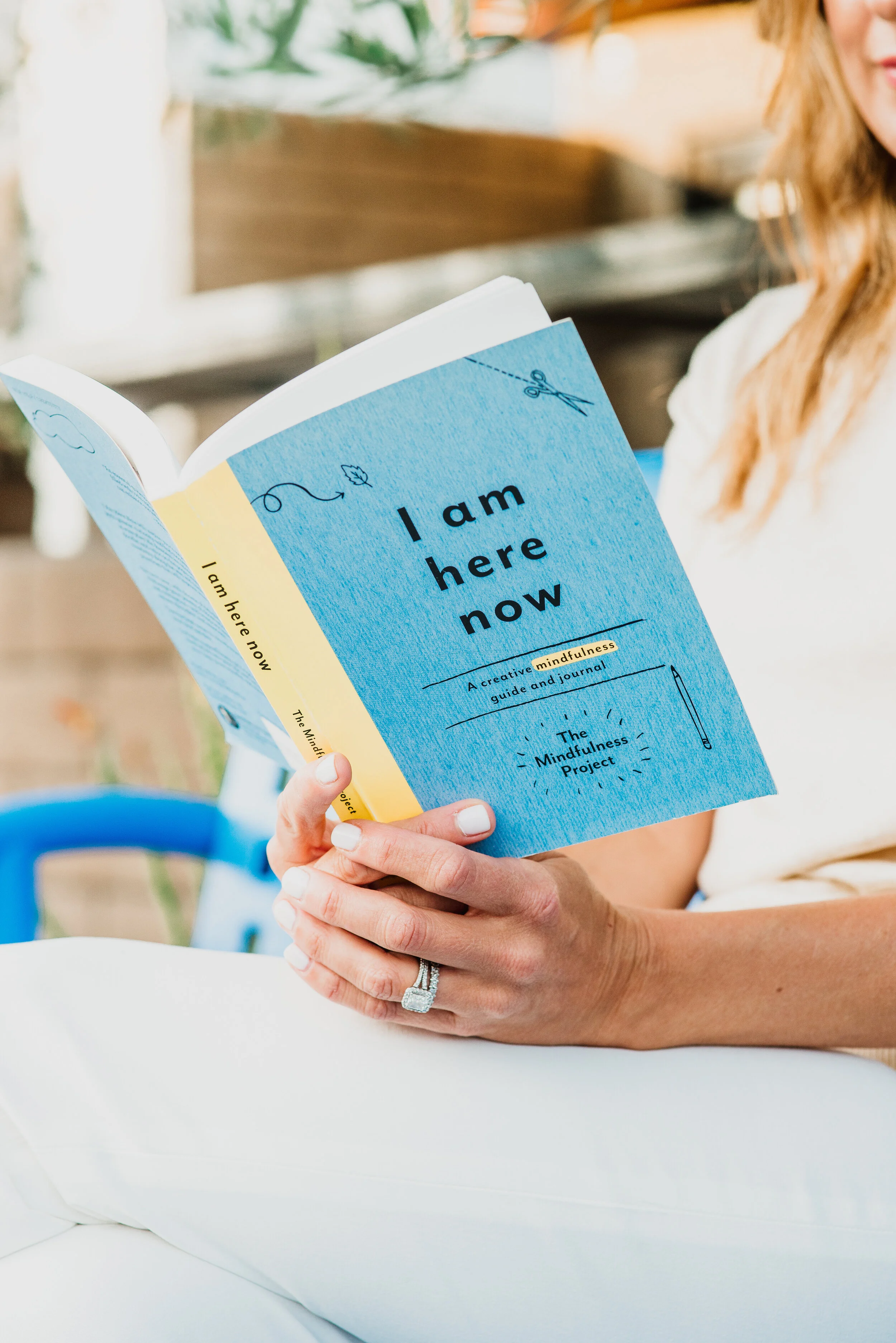 Dr. Anna Redmond - A Chronic Pain Educator for Women