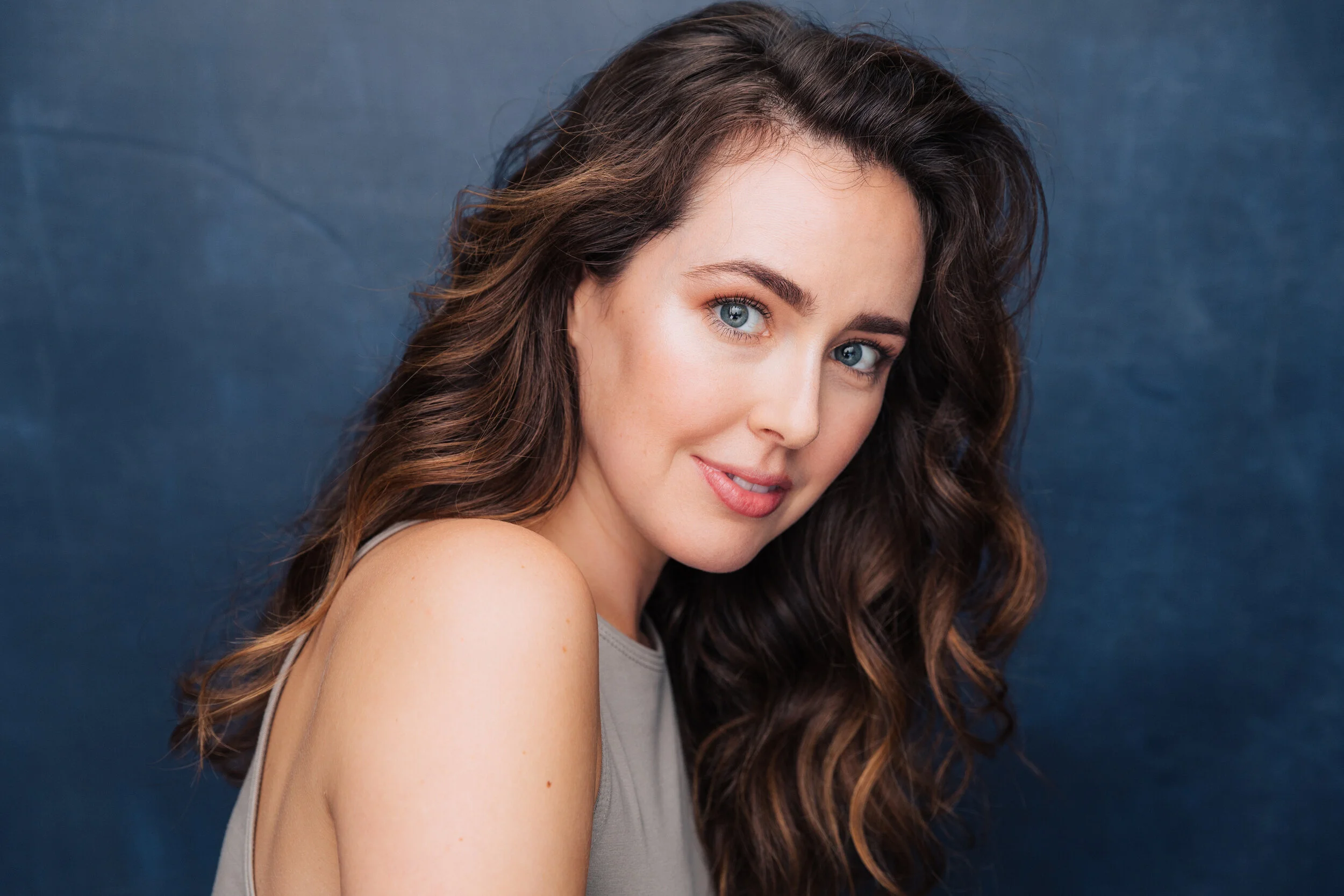 CONTACT — LIANA HUNT