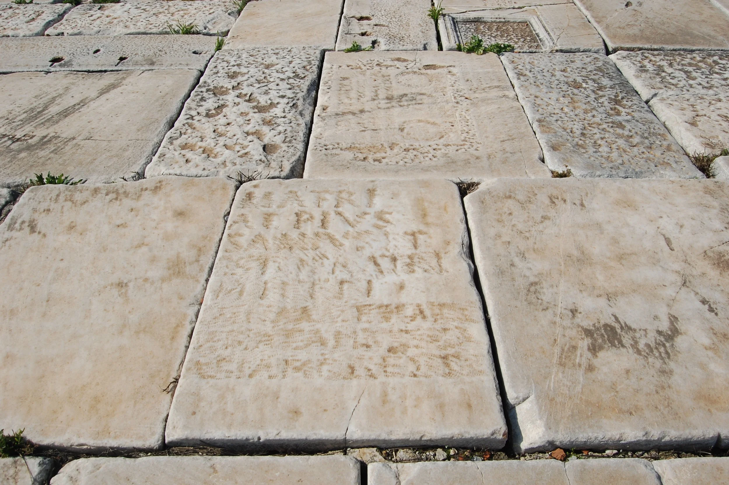 ‘De-namings’ and Erasures: Managing the Past in a Changing World ...