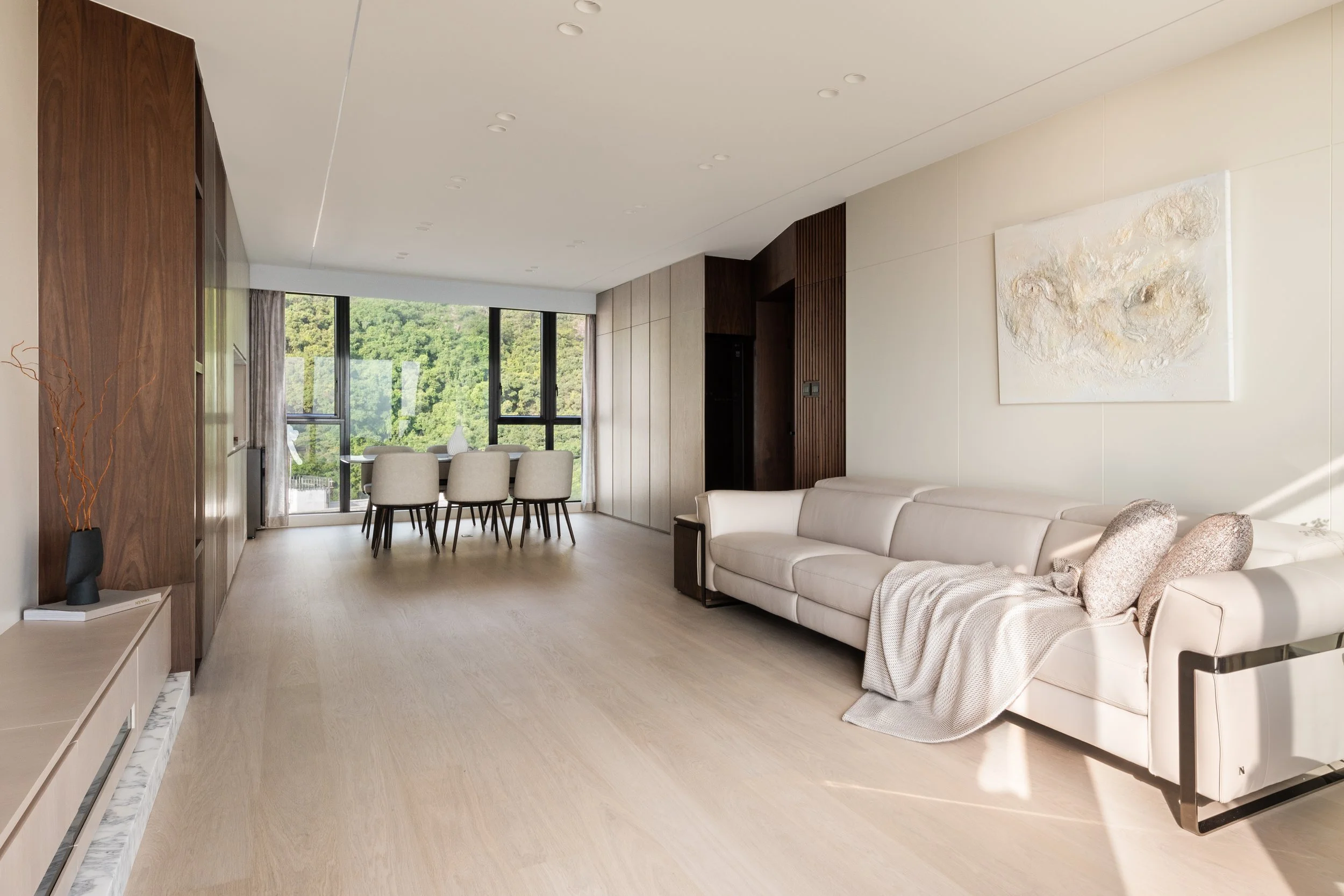 Inteiro Design of Royalton I — INHK Interior Design